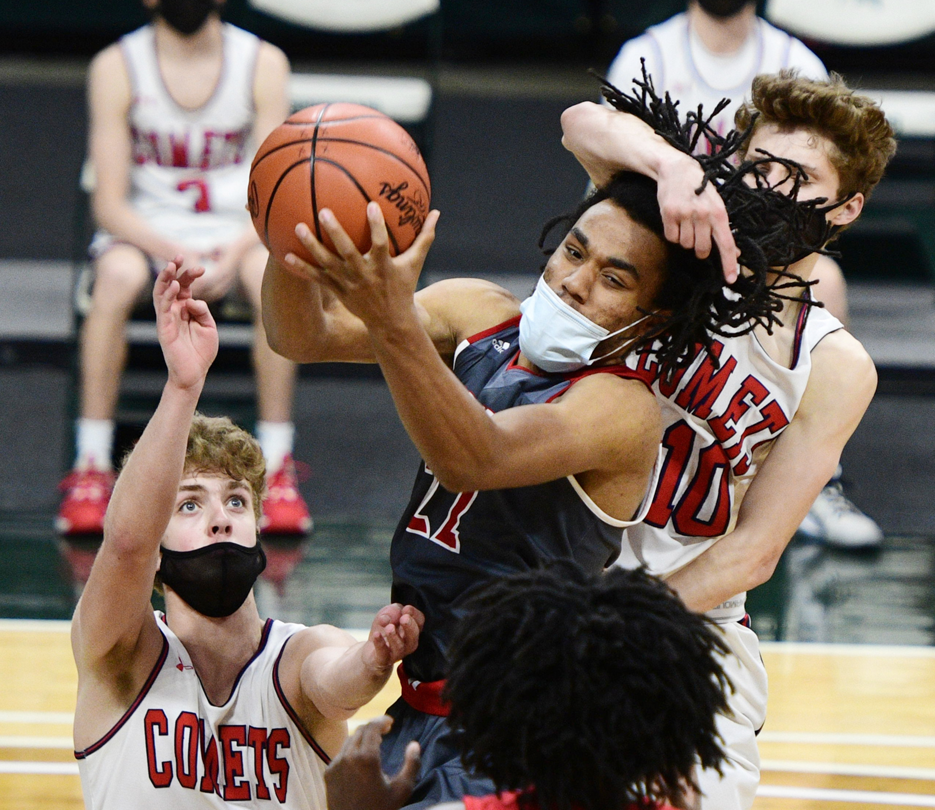 MHSAA Division 3 boys basketball semifinal: Flint Beecher vs. Hanover ...