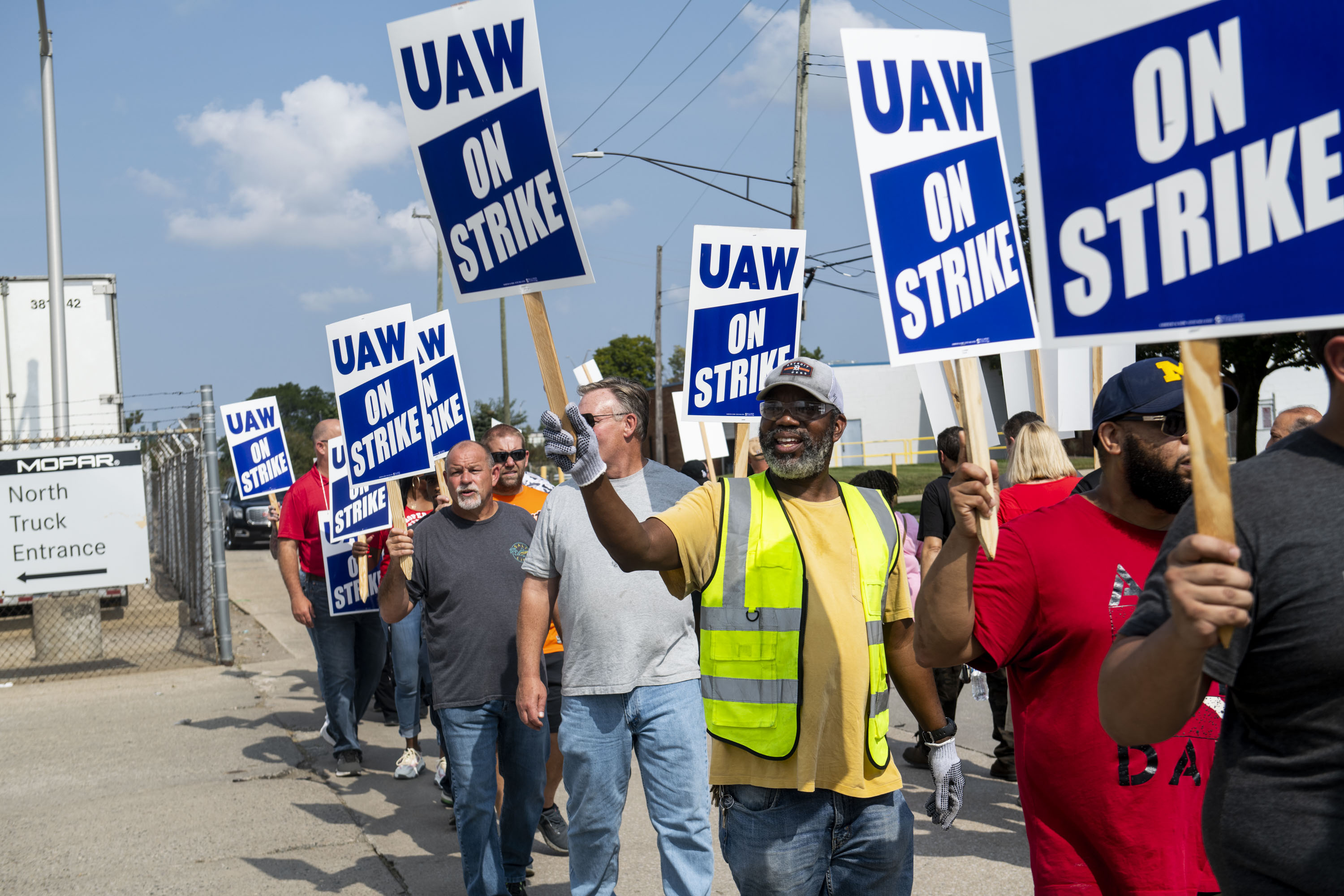 UAW calls more strikes at plants across Michigan - mlive.com