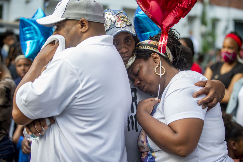 Over 100 attend vigil for Tyrone Gibson - pennlive.com