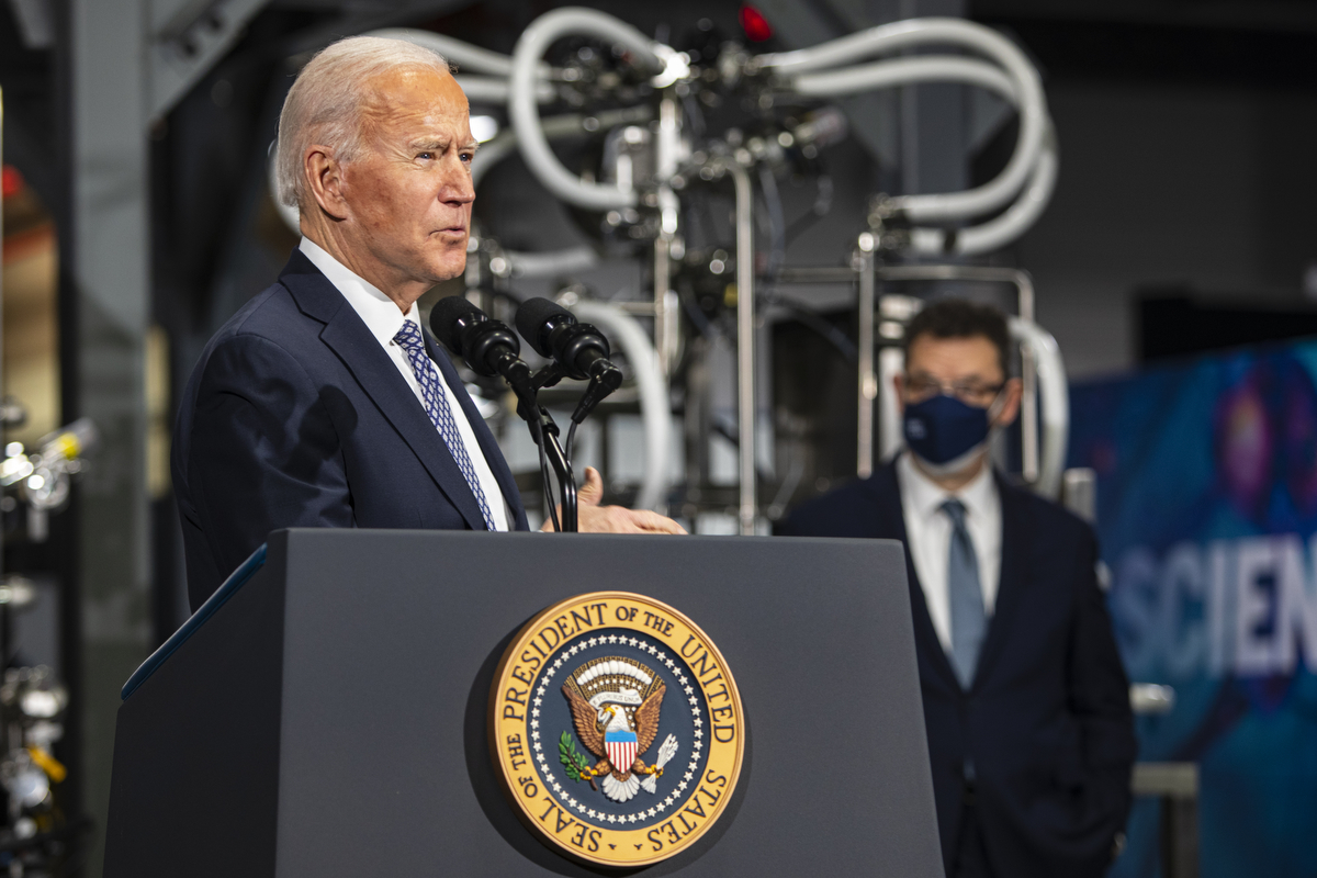 President Joe Biden visits Pfizer headquarters in Portage, Michigan ...