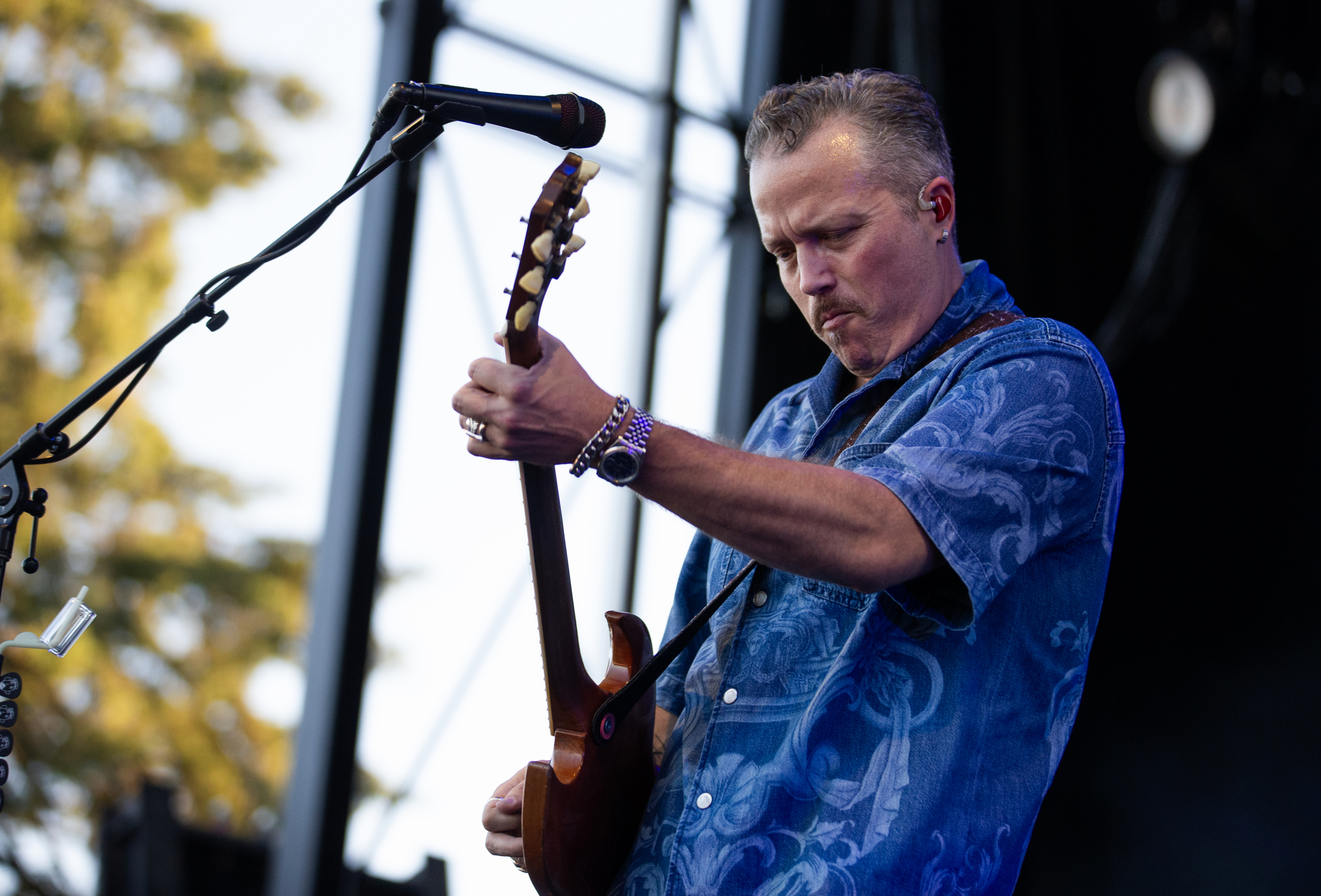 Jason Isbell and the 400 unit play the Clackamas County Event Center ...