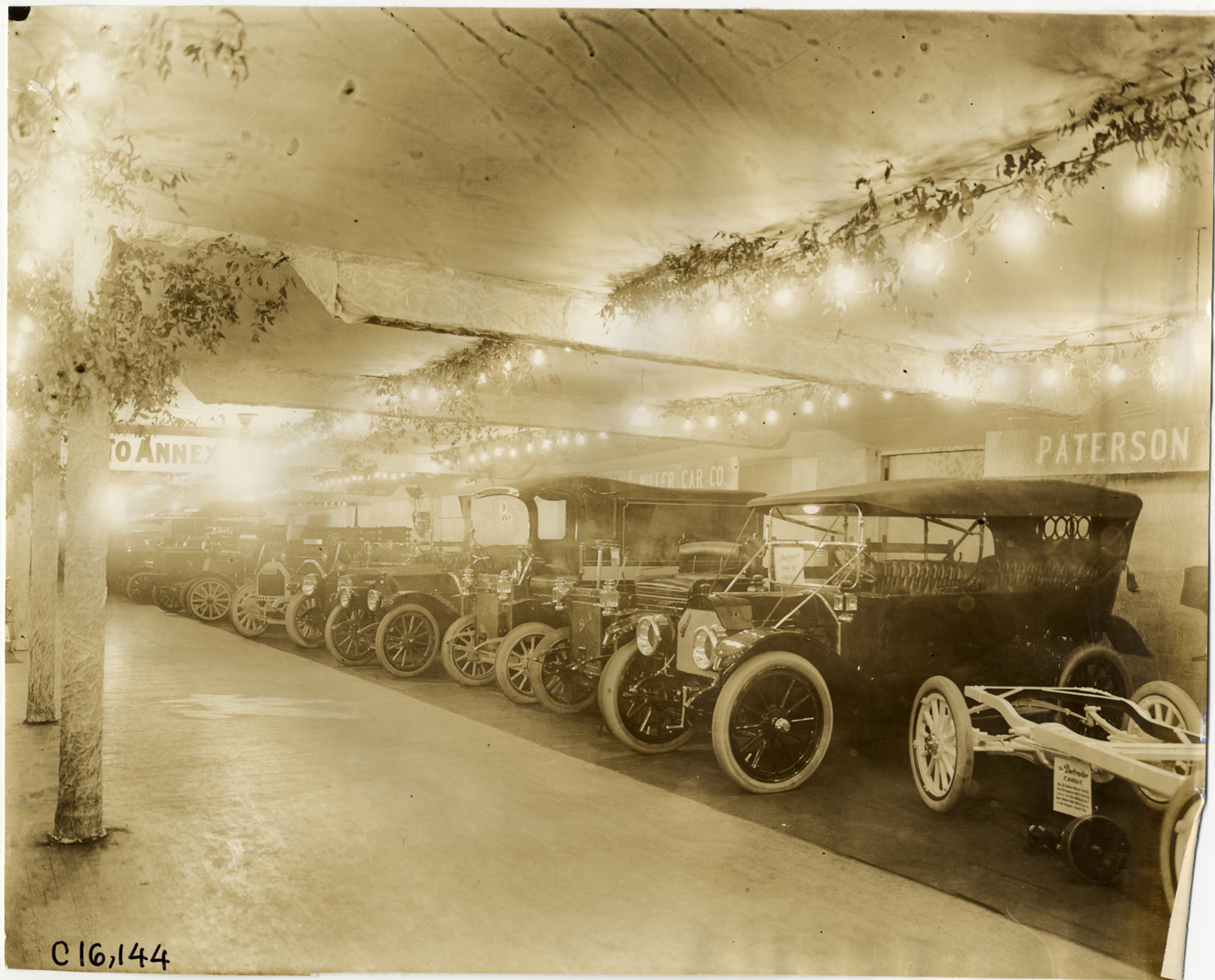 Historic photos of the Detroit Auto Show - mlive.com