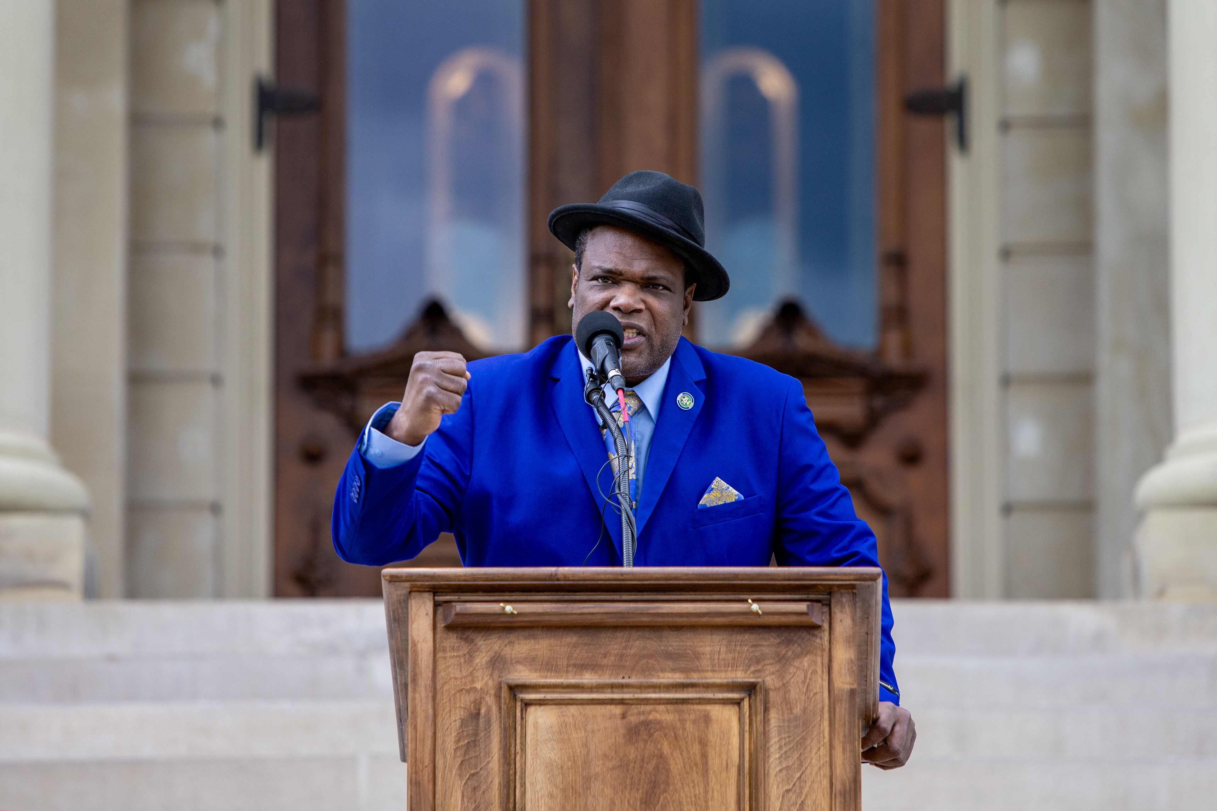 Rally for Samuel Sterling who was killed by state police trooper Brian ...