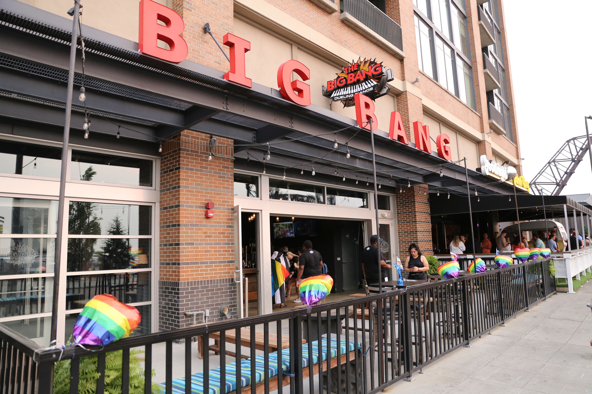 Cleveland’s Flats: 2023 restaurant and bar guide - cleveland.com