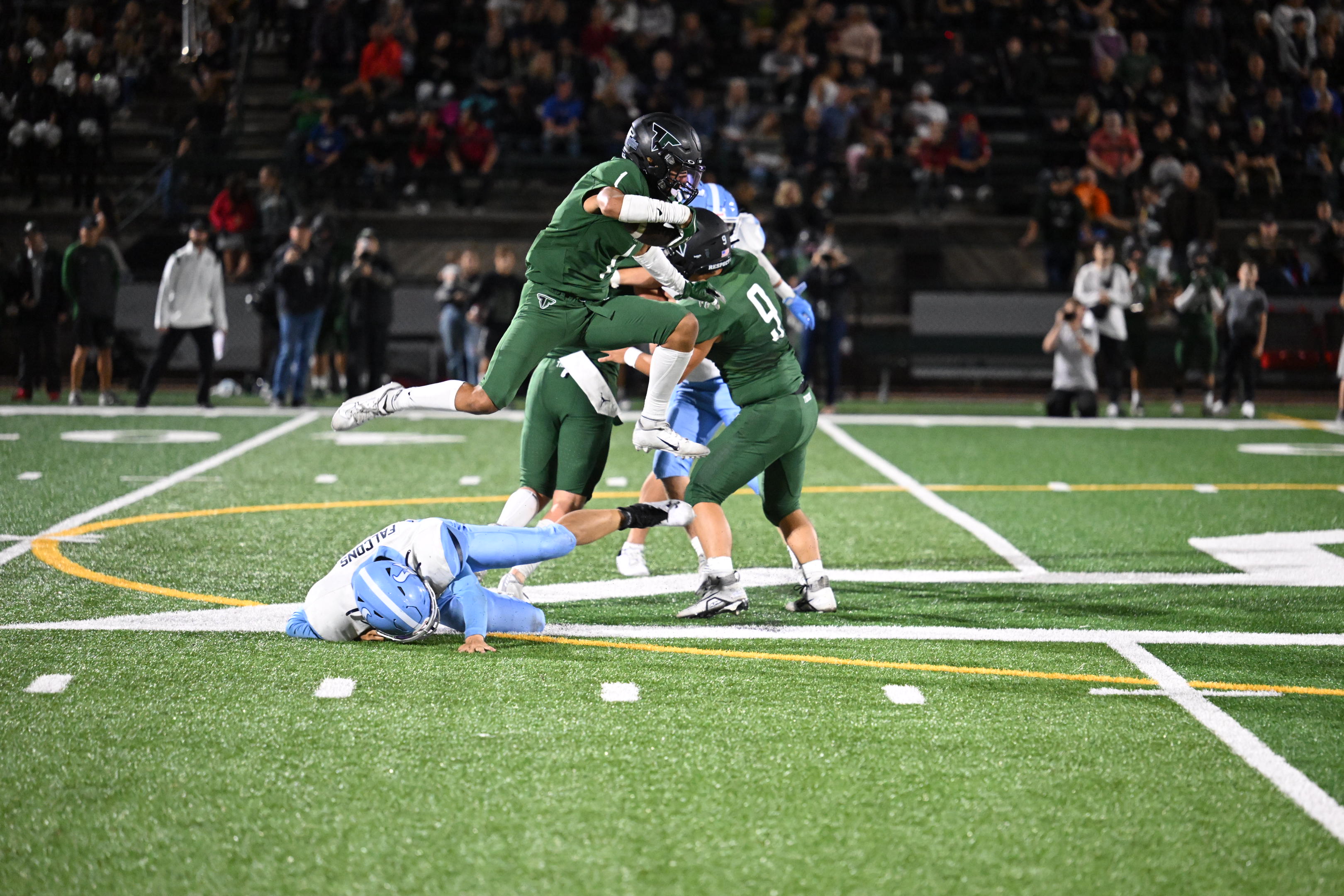 Tigard Tigers vs Liberty Falcons football - oregonlive.com