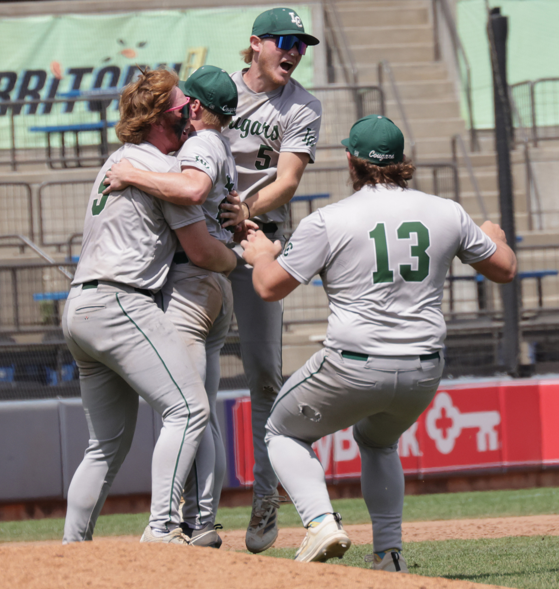 Lake Catholic vs. Sandusky Perkins, OHSAA DIV state baseball ...