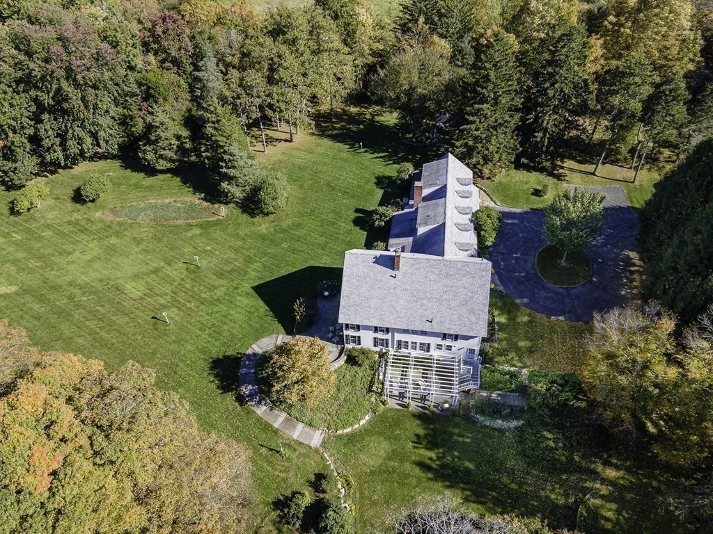 House of the Week: Former barn transformed into nearly $1.9 million ...