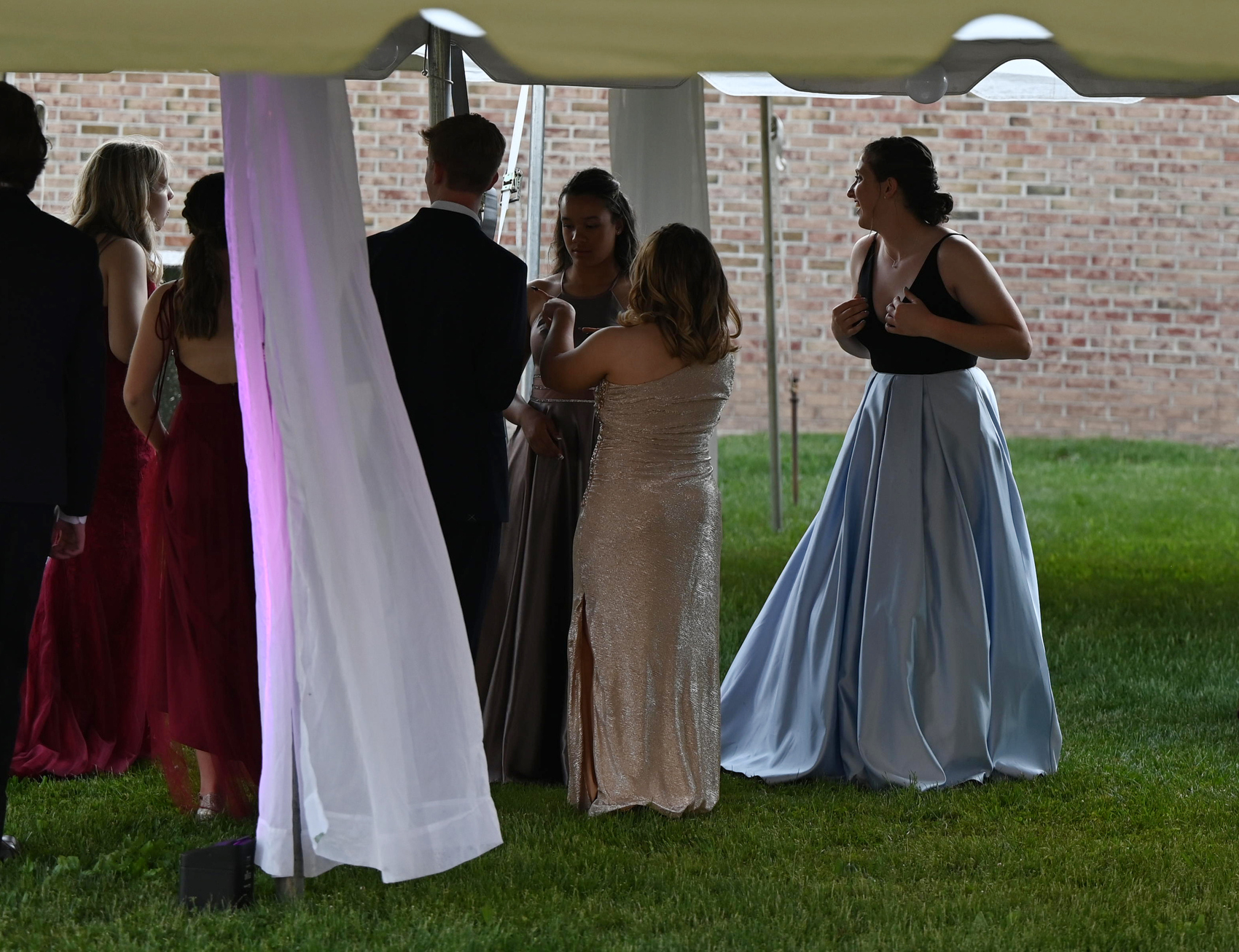 Northwest High School goes to 2021 prom - mlive.com
