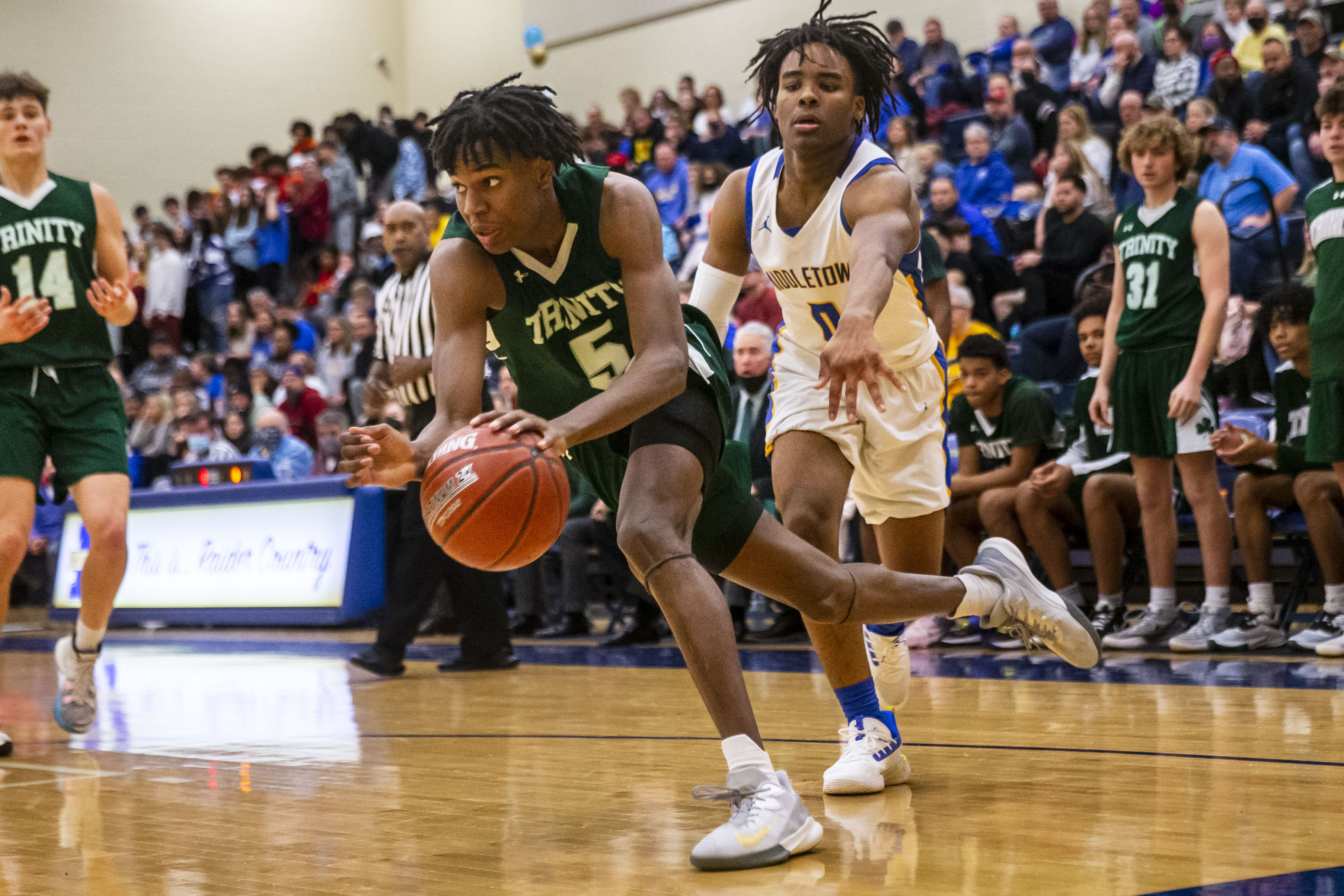 Trinity vs Middletown in boys high school basketball - pennlive.com