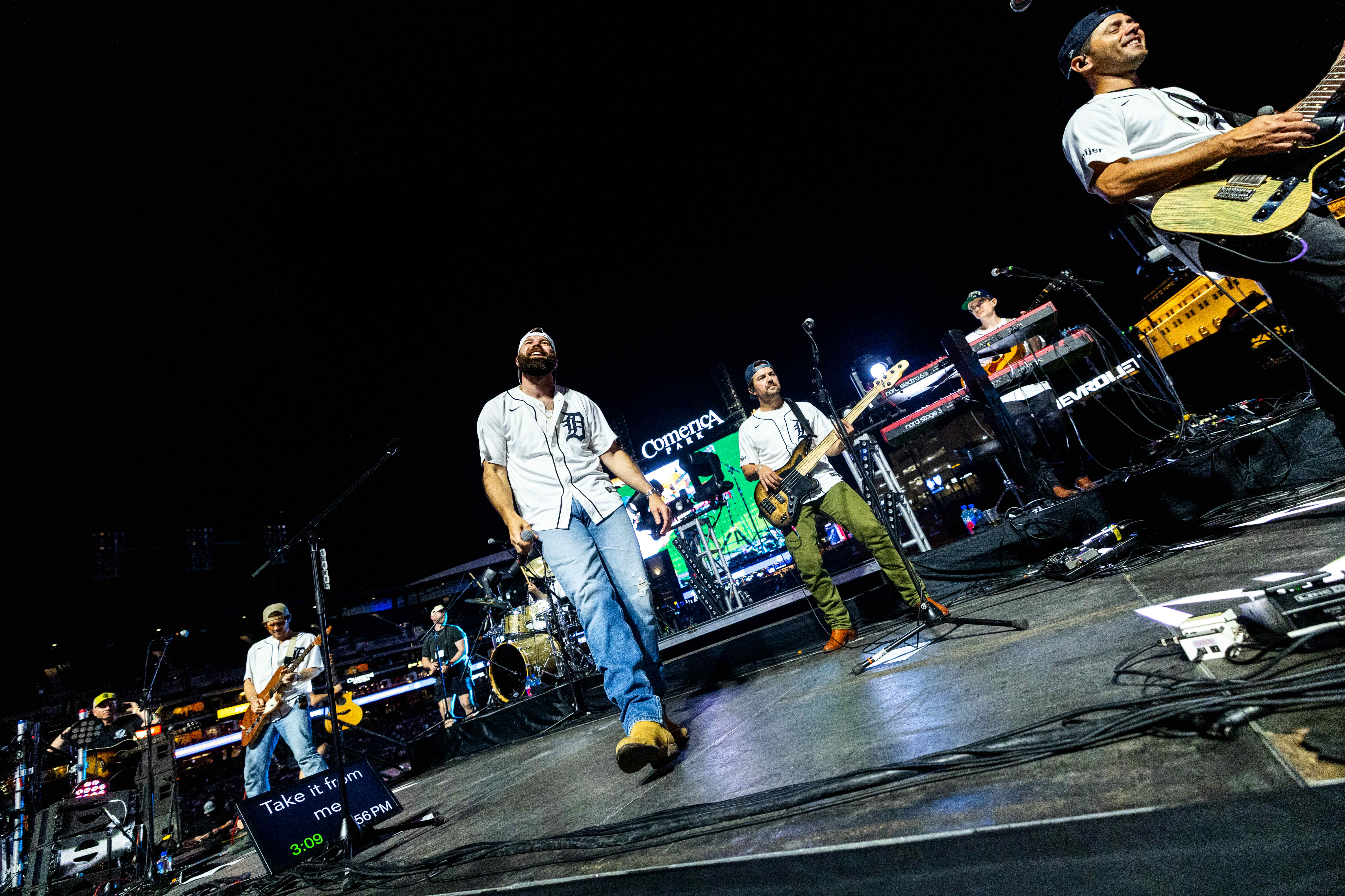 Country star Jordan Davis performs at Comerica Park - mlive.com