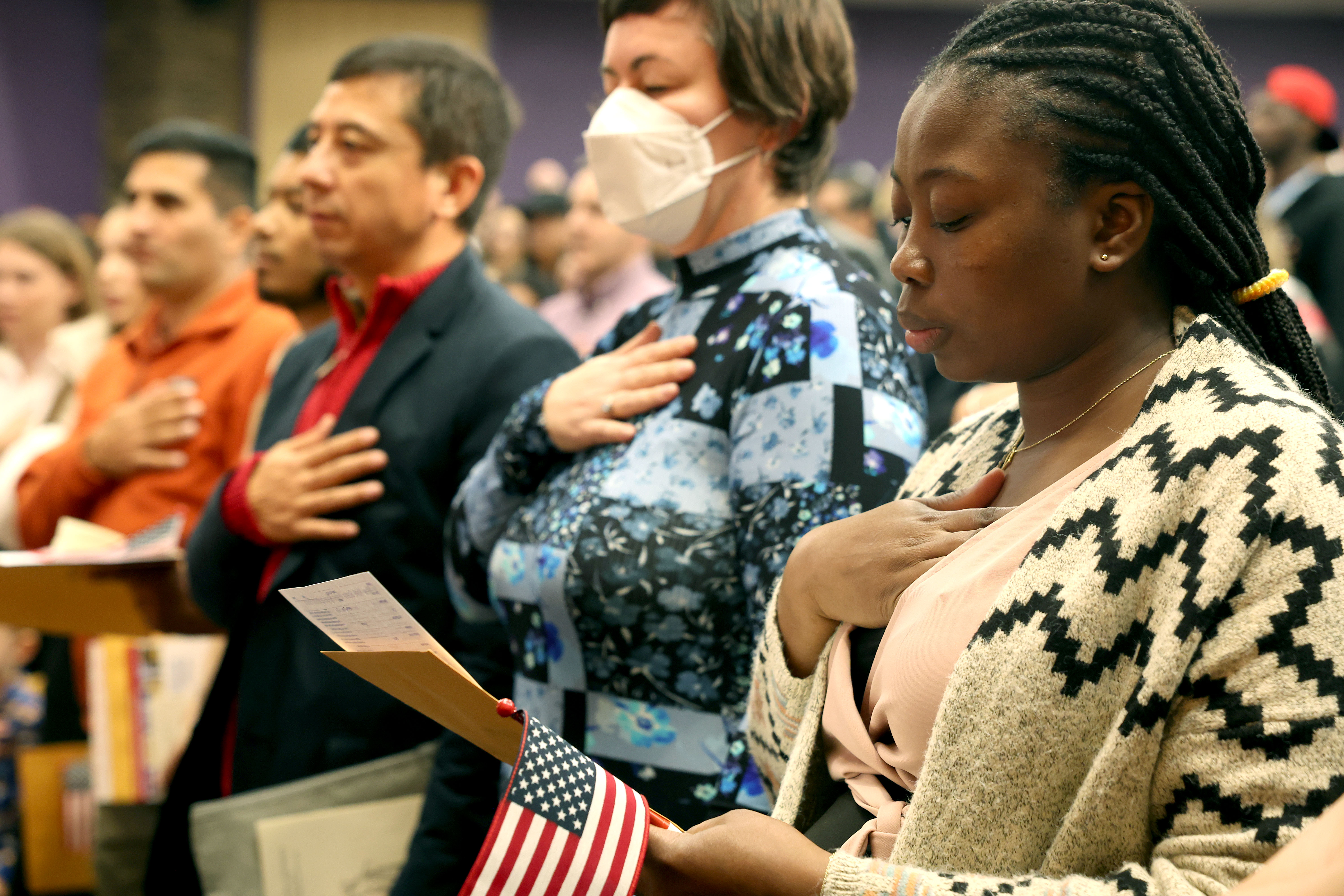 Eighty new citizens welcomed at OCC ceremony - syracuse.com