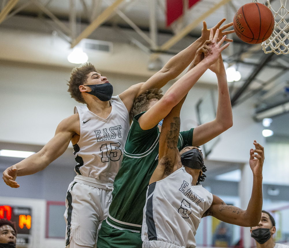Central Dauphin East boys defeat Carlisle 67-44 - pennlive.com