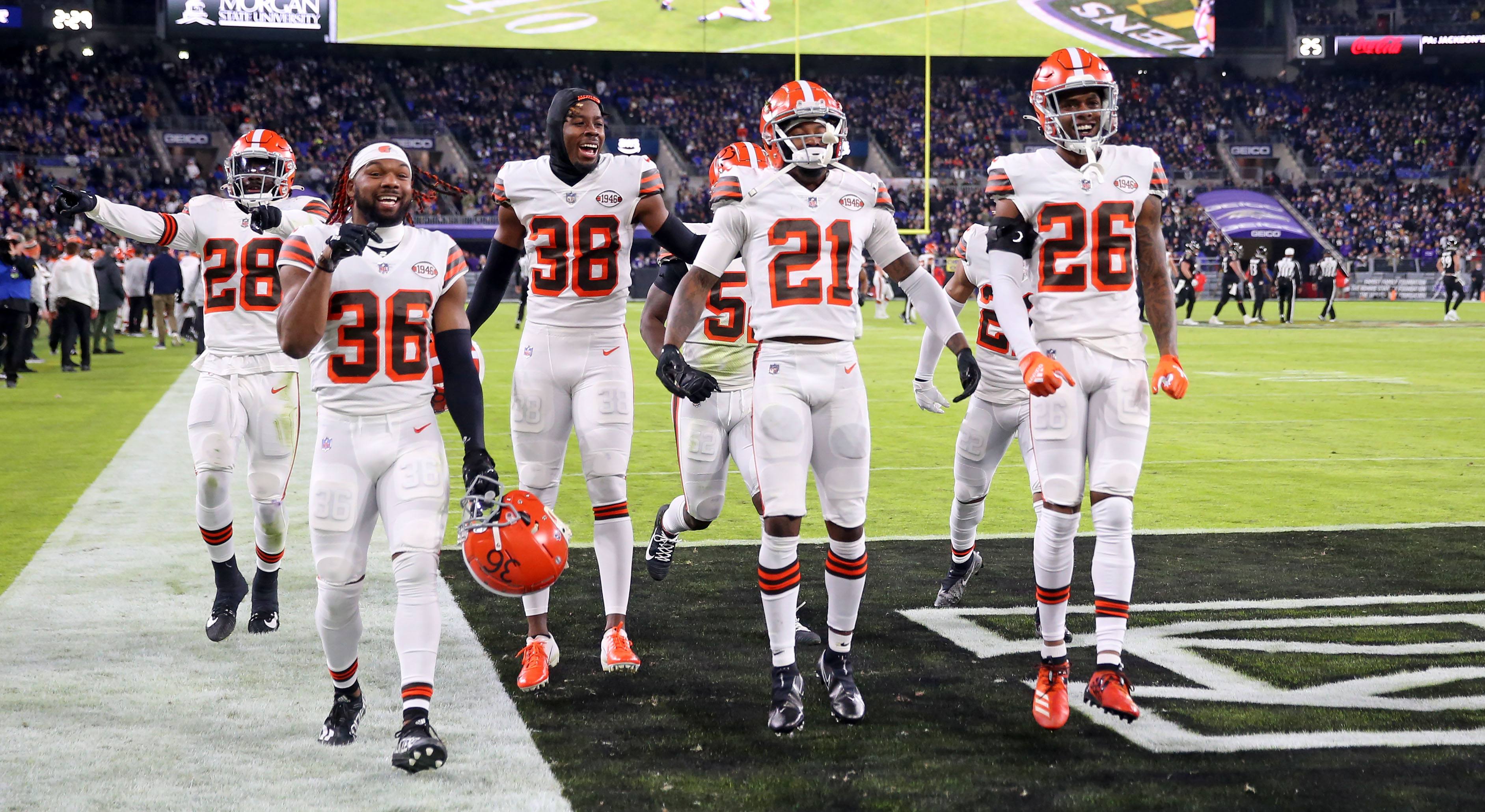 Cleveland Browns defense against the Baltimore Ravens, November 28 ...