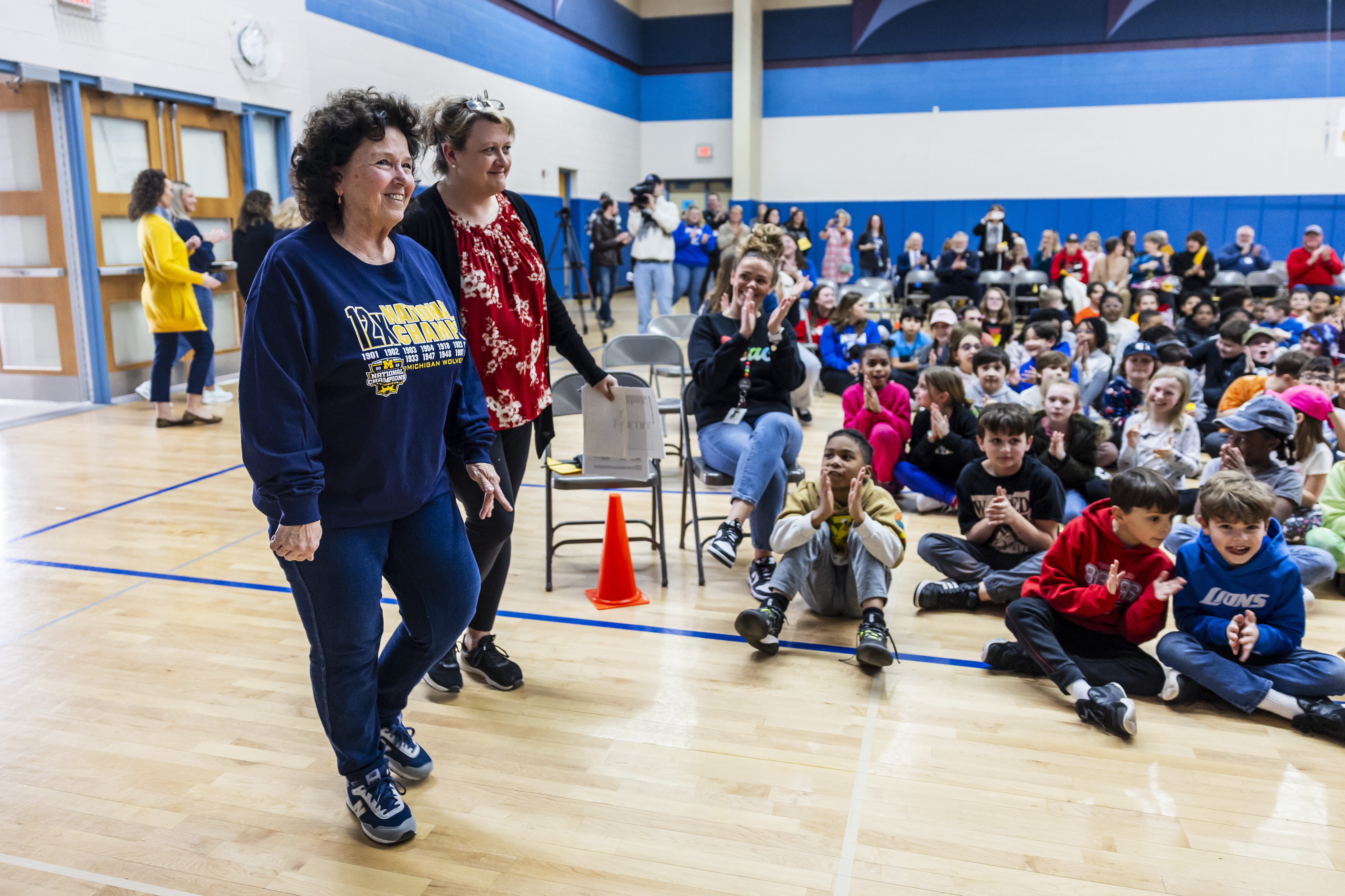 After 50 years teaching, Grand Blanc teacher celebrated with surprise ...