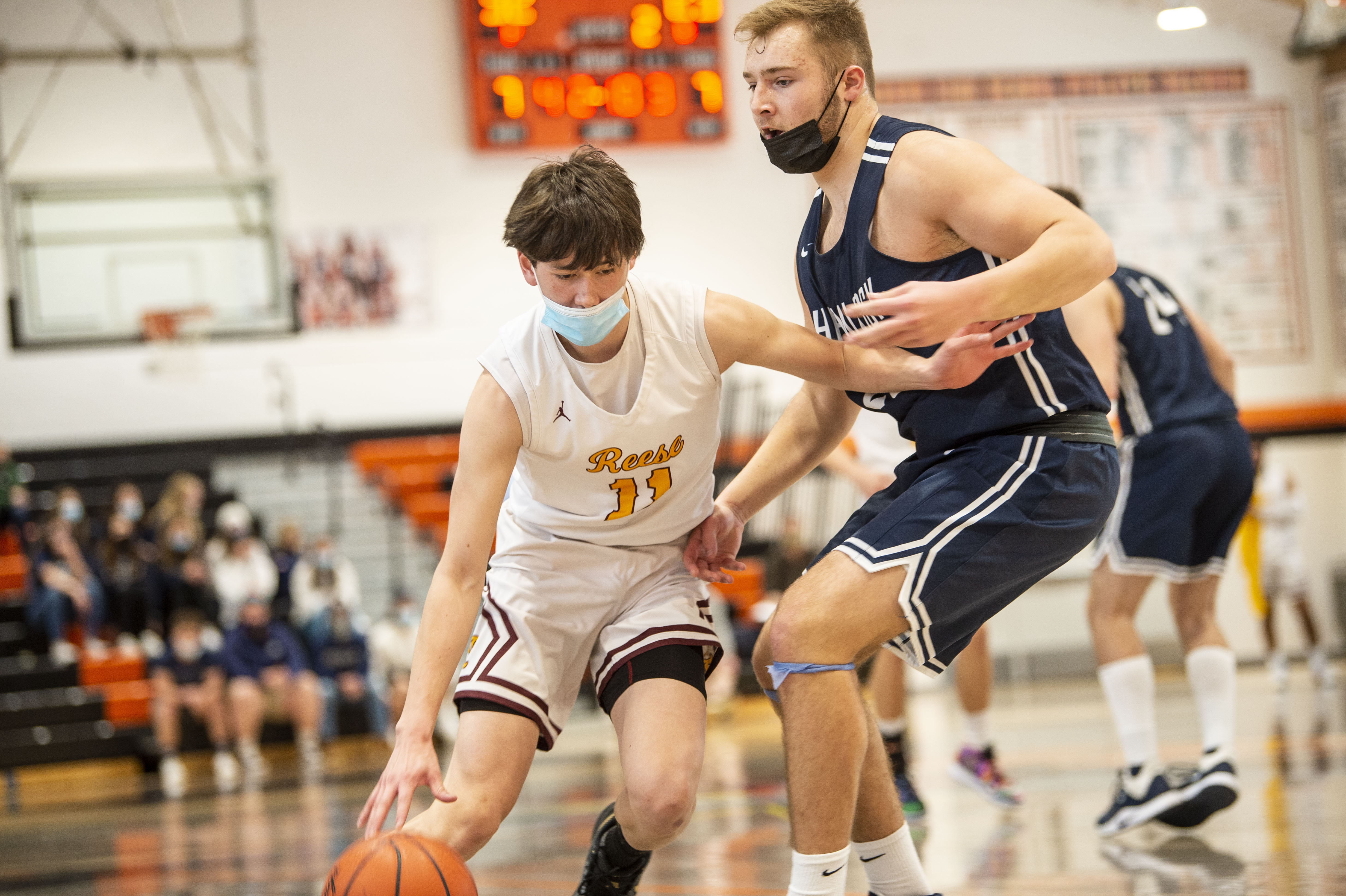 Reese boys basketball defeats Hemlock 55-43 in Division 3 district ...