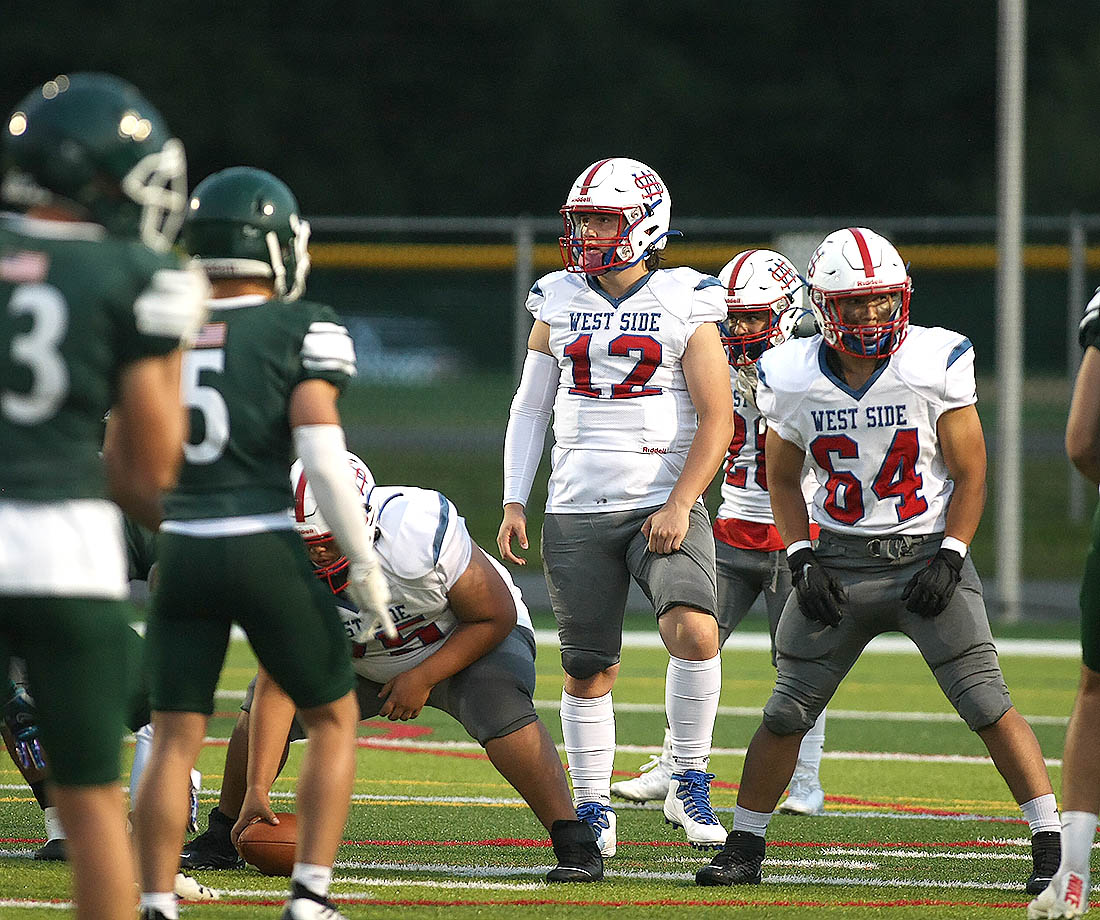 West Springfield vs Minnechaug Football 9/9/22 - masslive.com