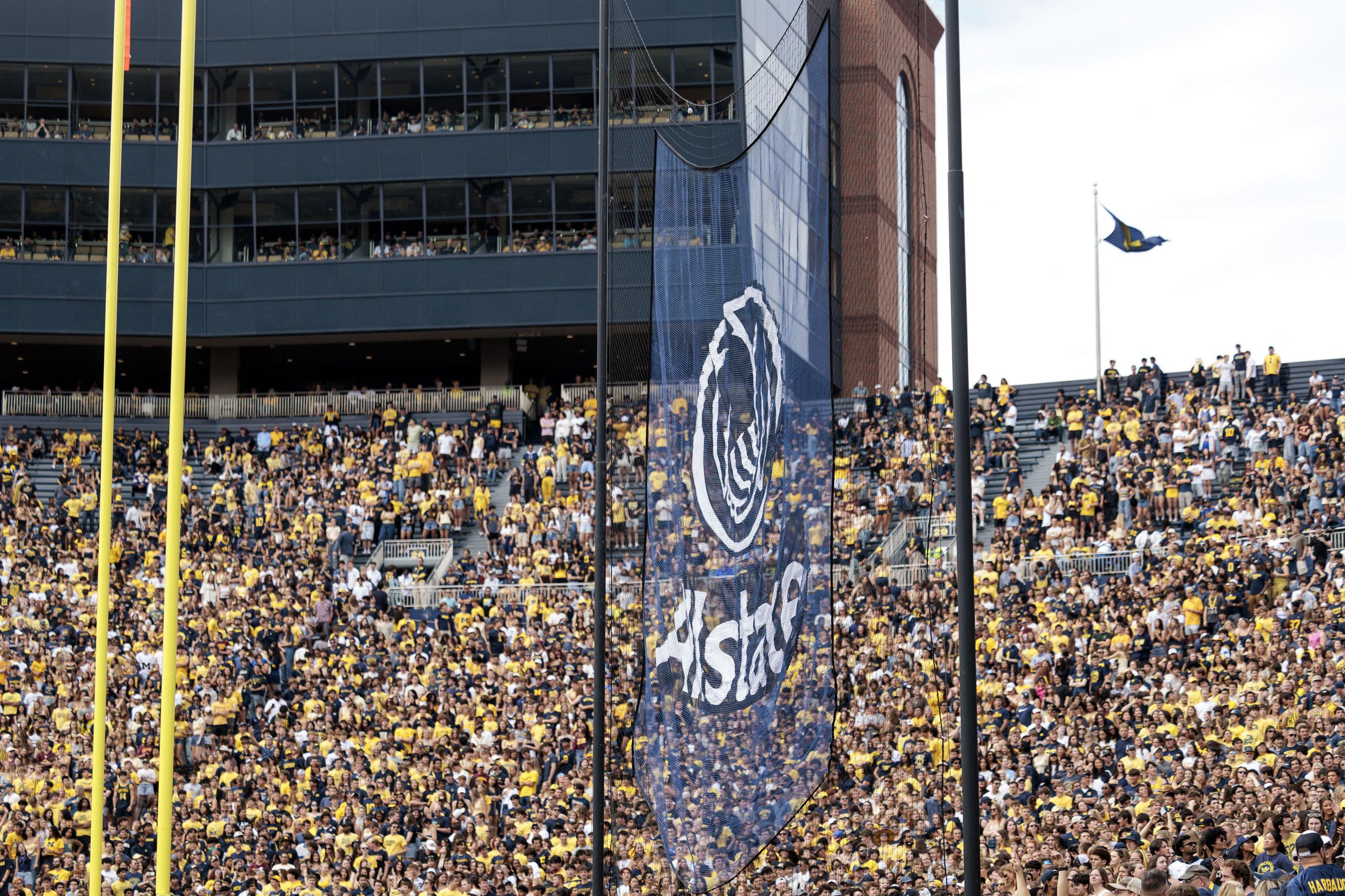 Michigan football hosts Central Michigan University - mlive.com