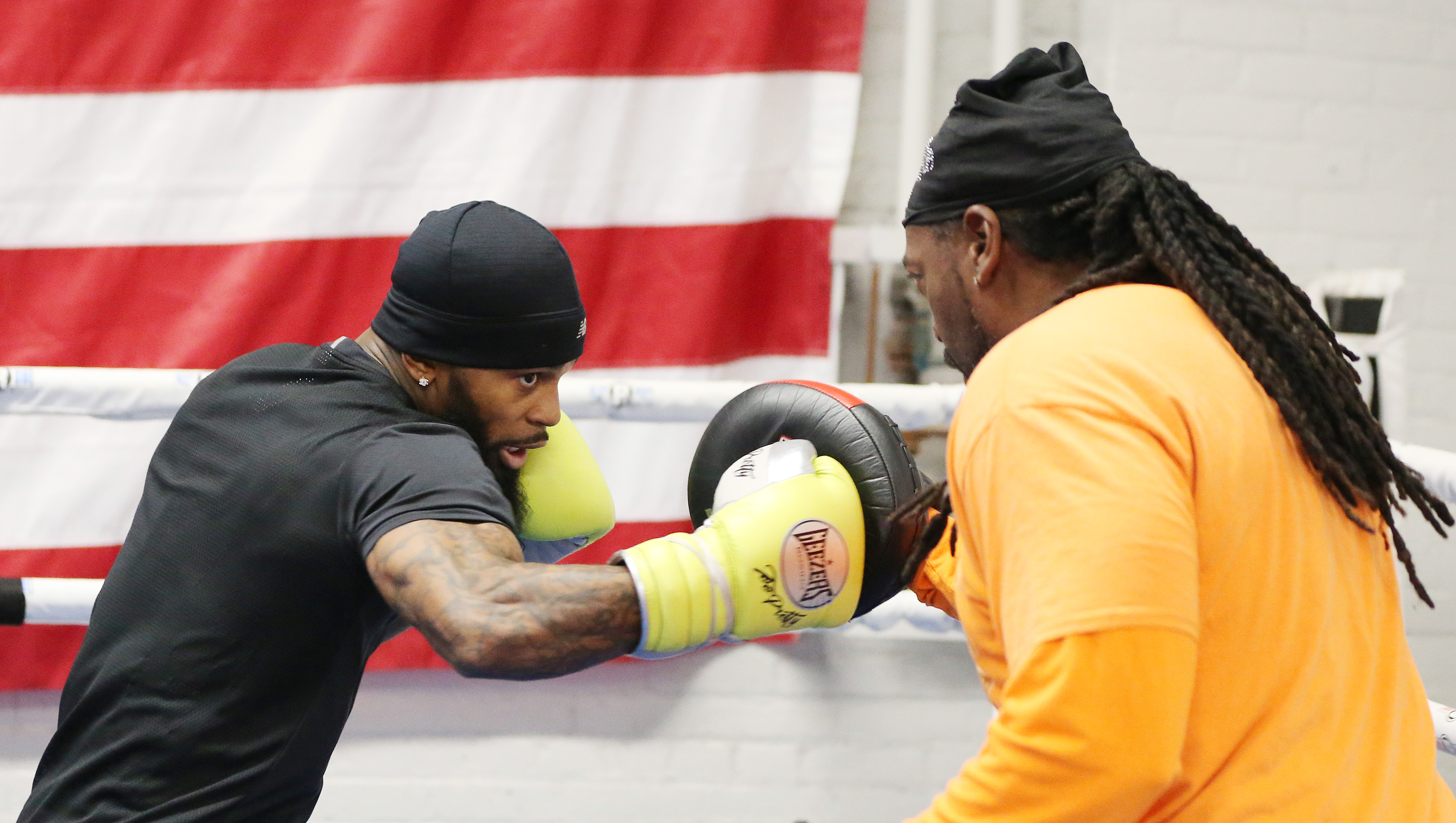 Boxer Montana Love works out with undercards preparing for hometown ...