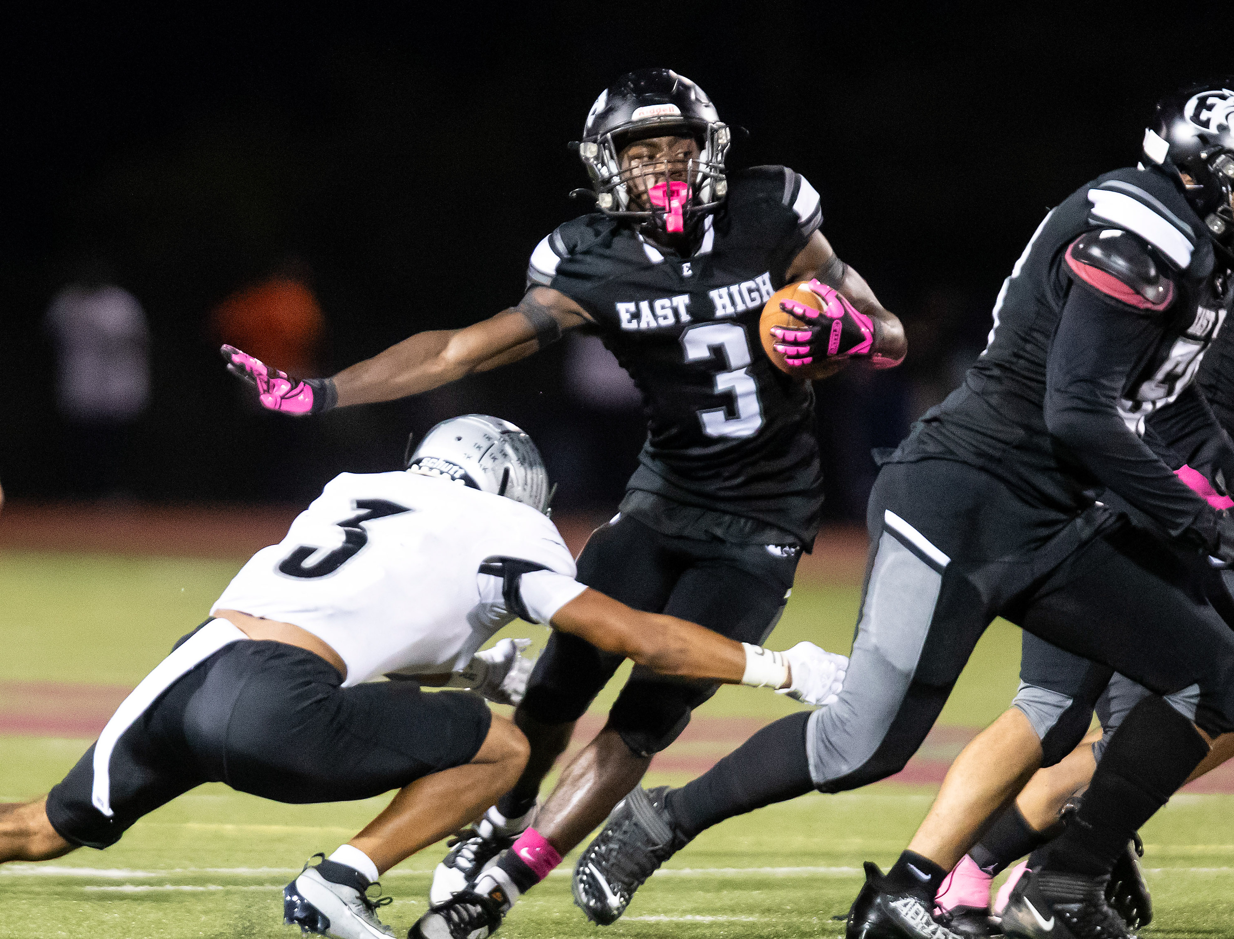 Harrisburg defeats CD East 34-27 in high school football - pennlive.com