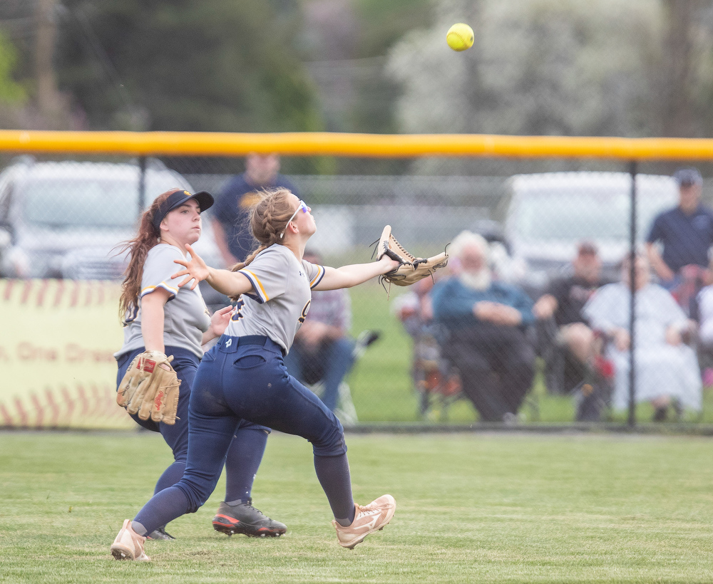 Chambersburg defeats Cedar Cliff 12-1 in high school softball ...