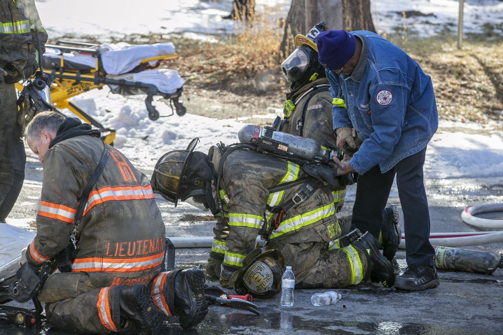 Firefighters battle Harrisburg house blaze - pennlive.com
