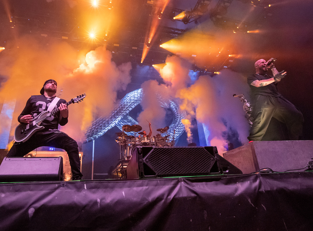 Five Finger Death Punch and Megadeth perform at Hersheypark Stadium ...