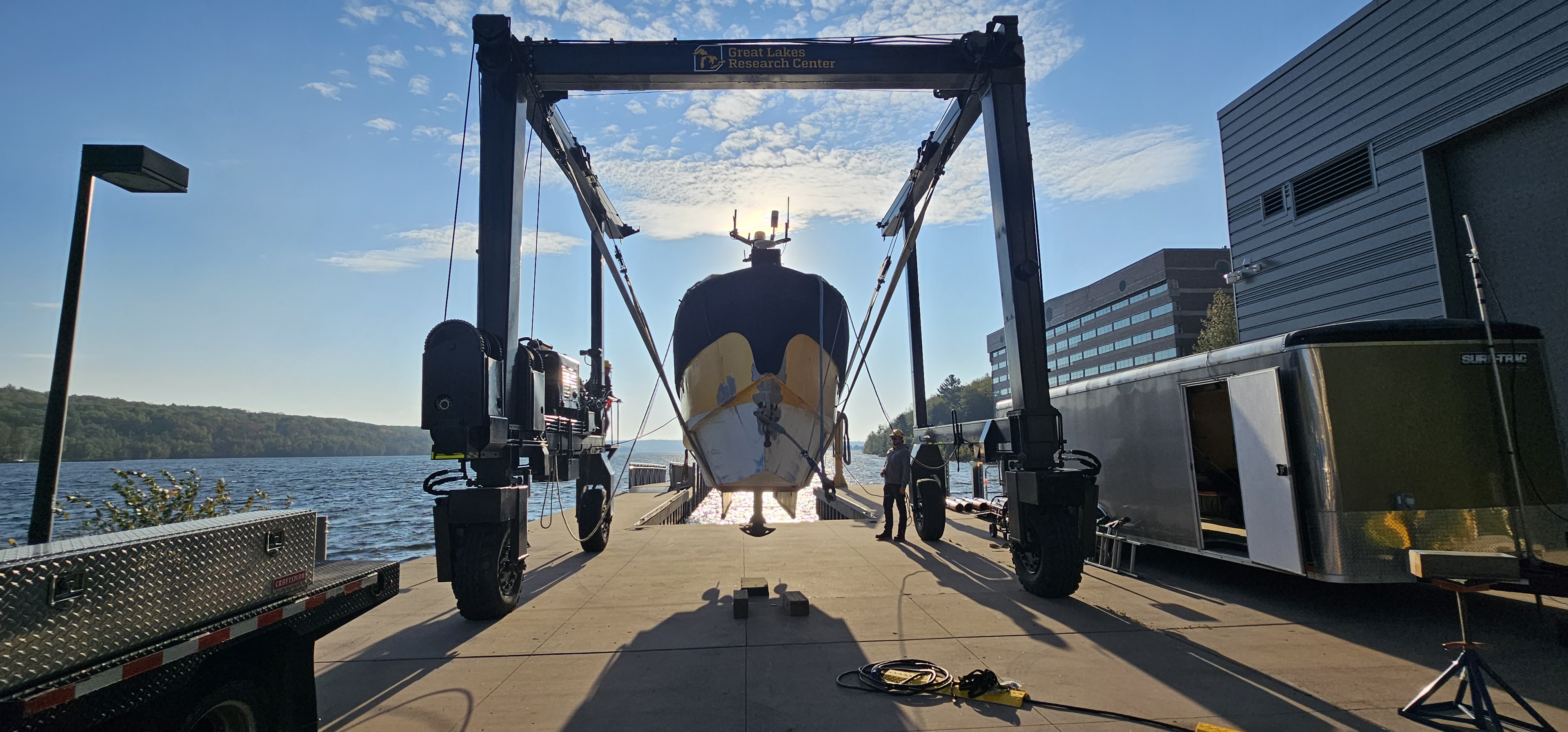 Michigan Tech will deploy robotic ship in plane crash search - mlive.com