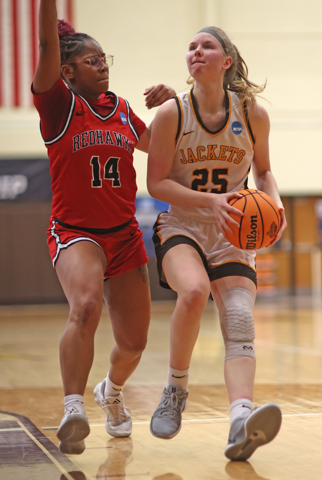 Baldwin Wallace vs. La Roche, Women's Div III basketball first round ...