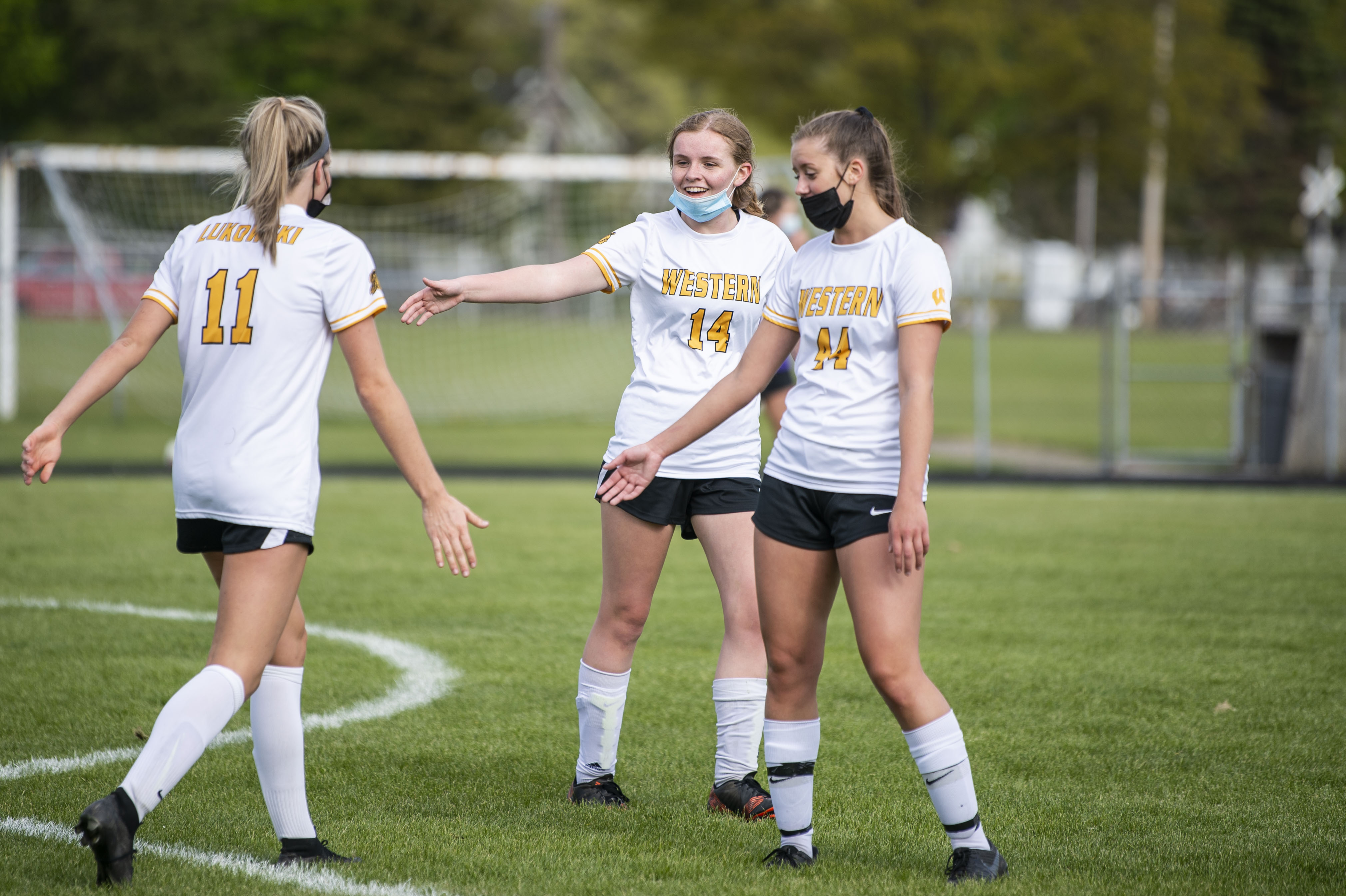 Bay City Western girls soccer defeats Bay City Central - mlive.com