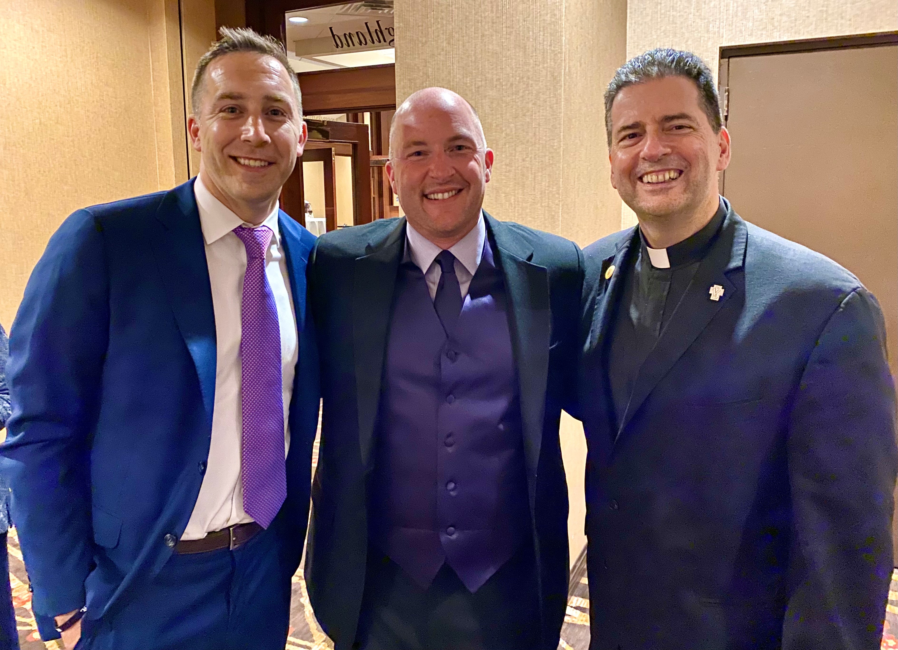 Larry Costello is enshrined in the Naismith Basketball Hall of Fame ...