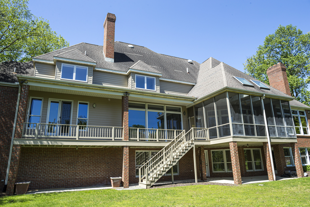 5 White Oak Circle Lemoyne: Cool Spaces - pennlive.com