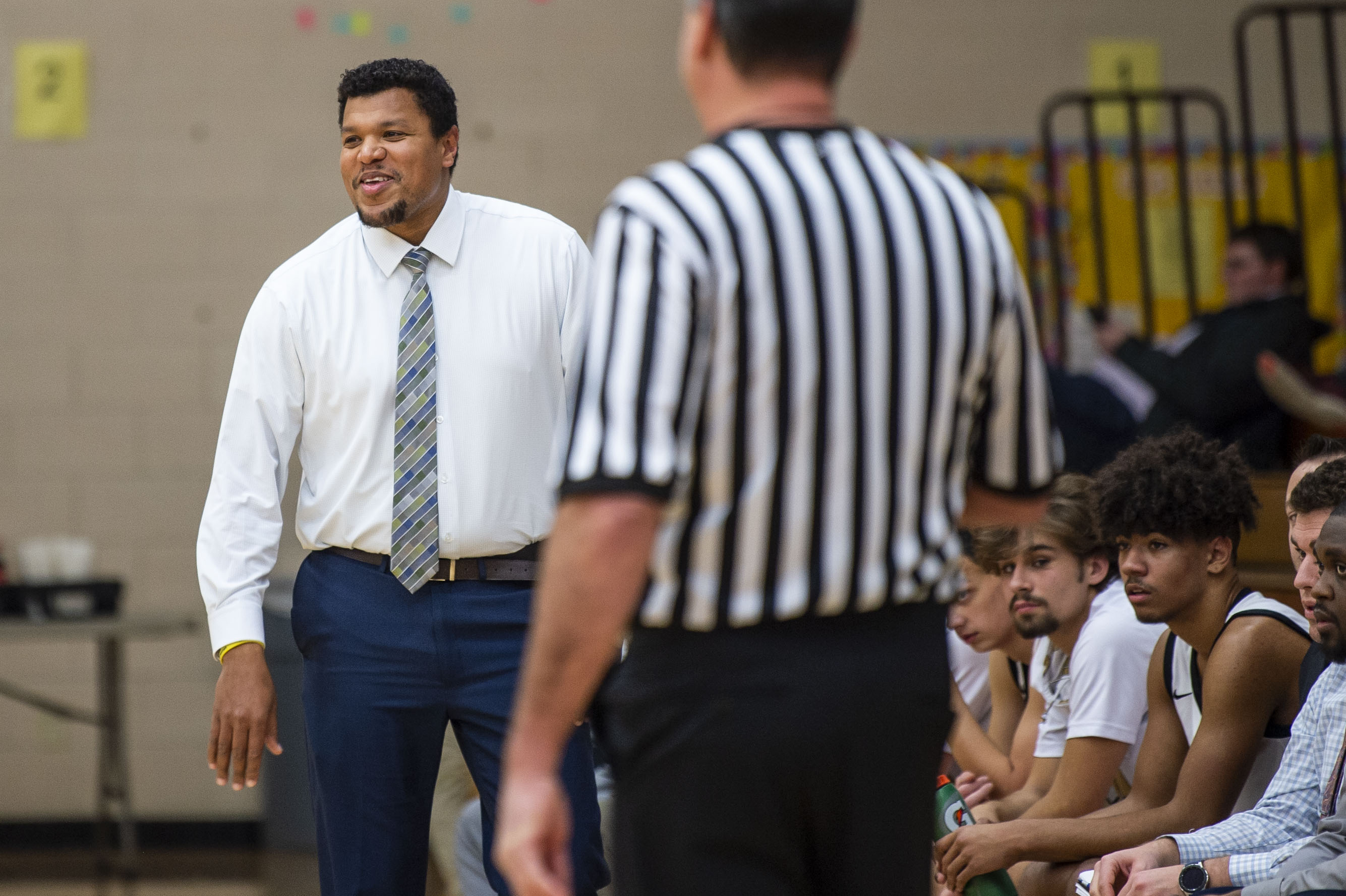 Bay City Western boys basketball defeats rival John Glenn in season ...