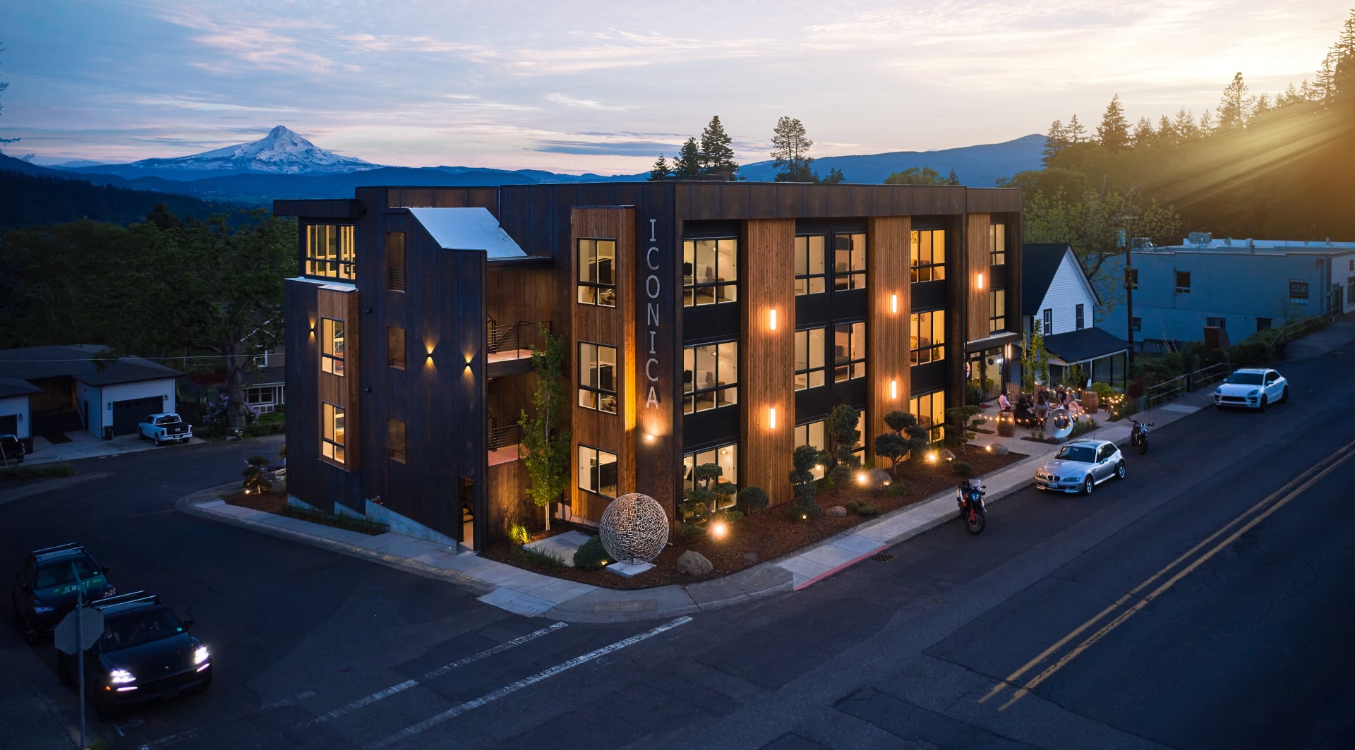 Hotel Iconica - oregonlive.com