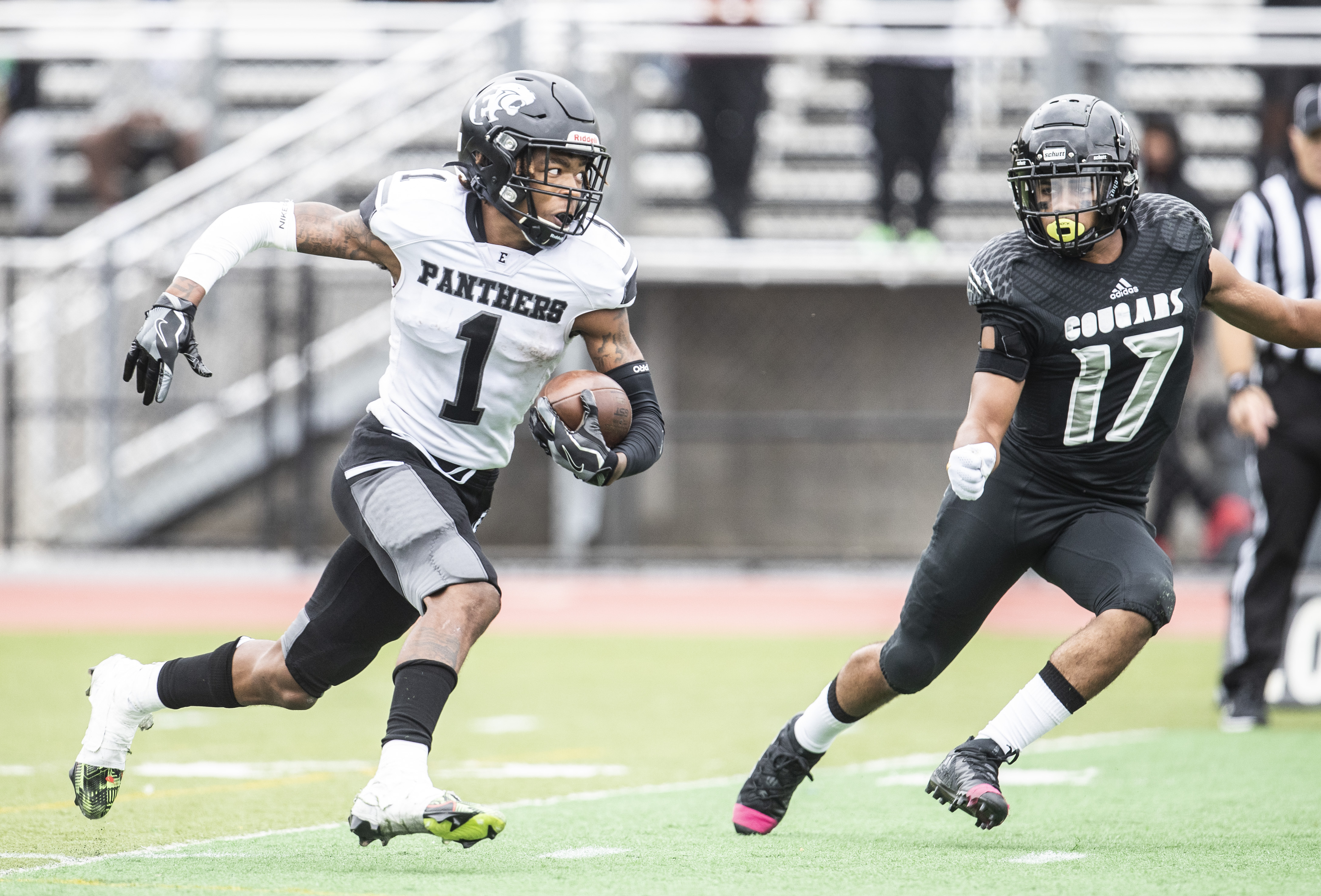 Harrisburg vs CD East in high school football - pennlive.com
