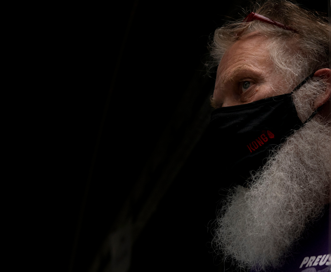 Store employees continue to take precautions during COVID-19 pandemic ...