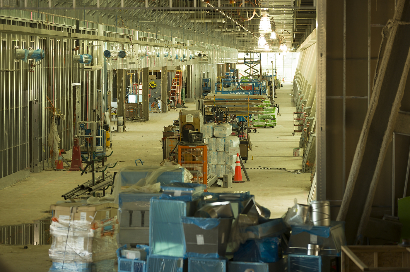 Newark Liberty Terminal One Progress Tour - nj.com