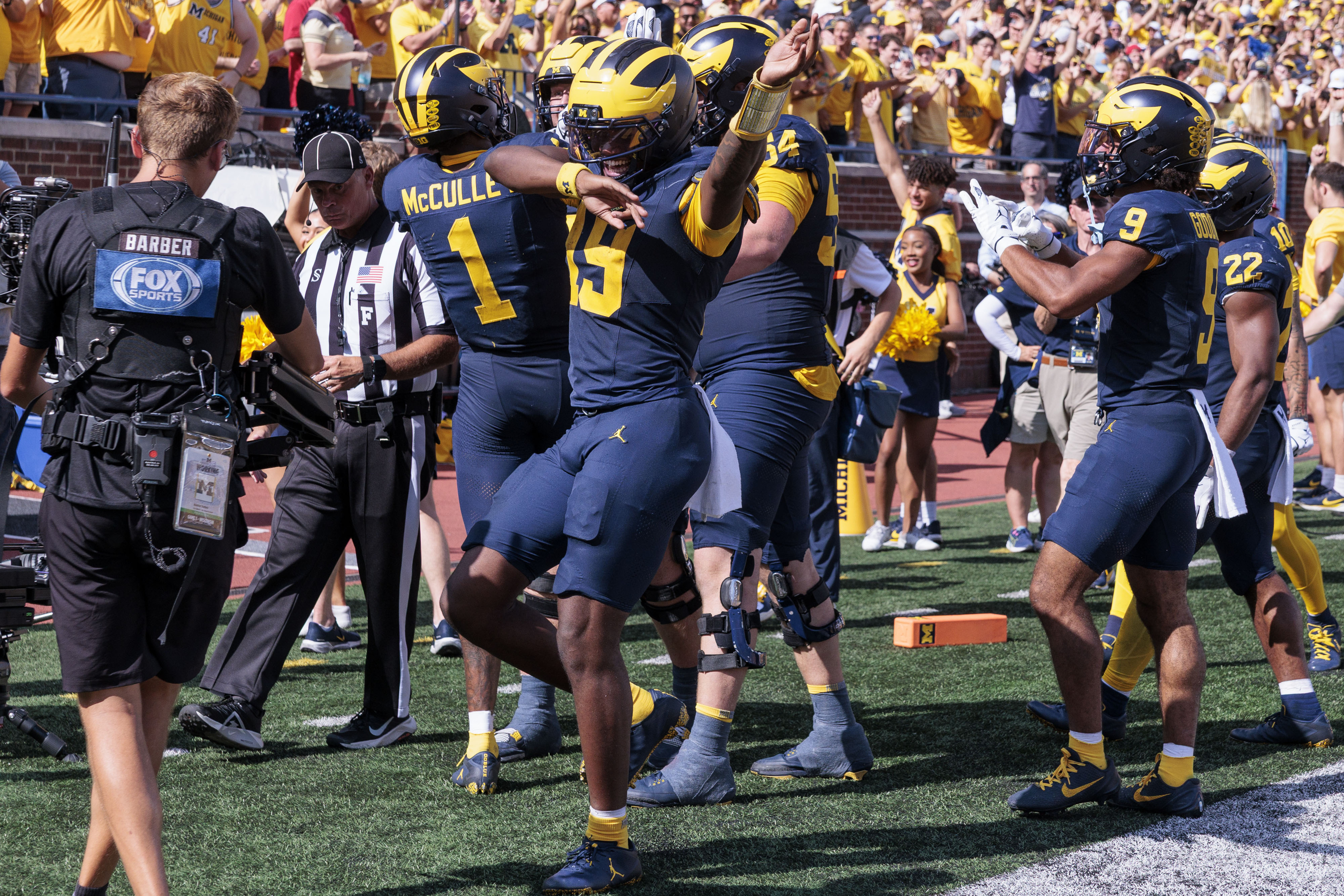 Michigan football hosts Wisconsin - mlive.com