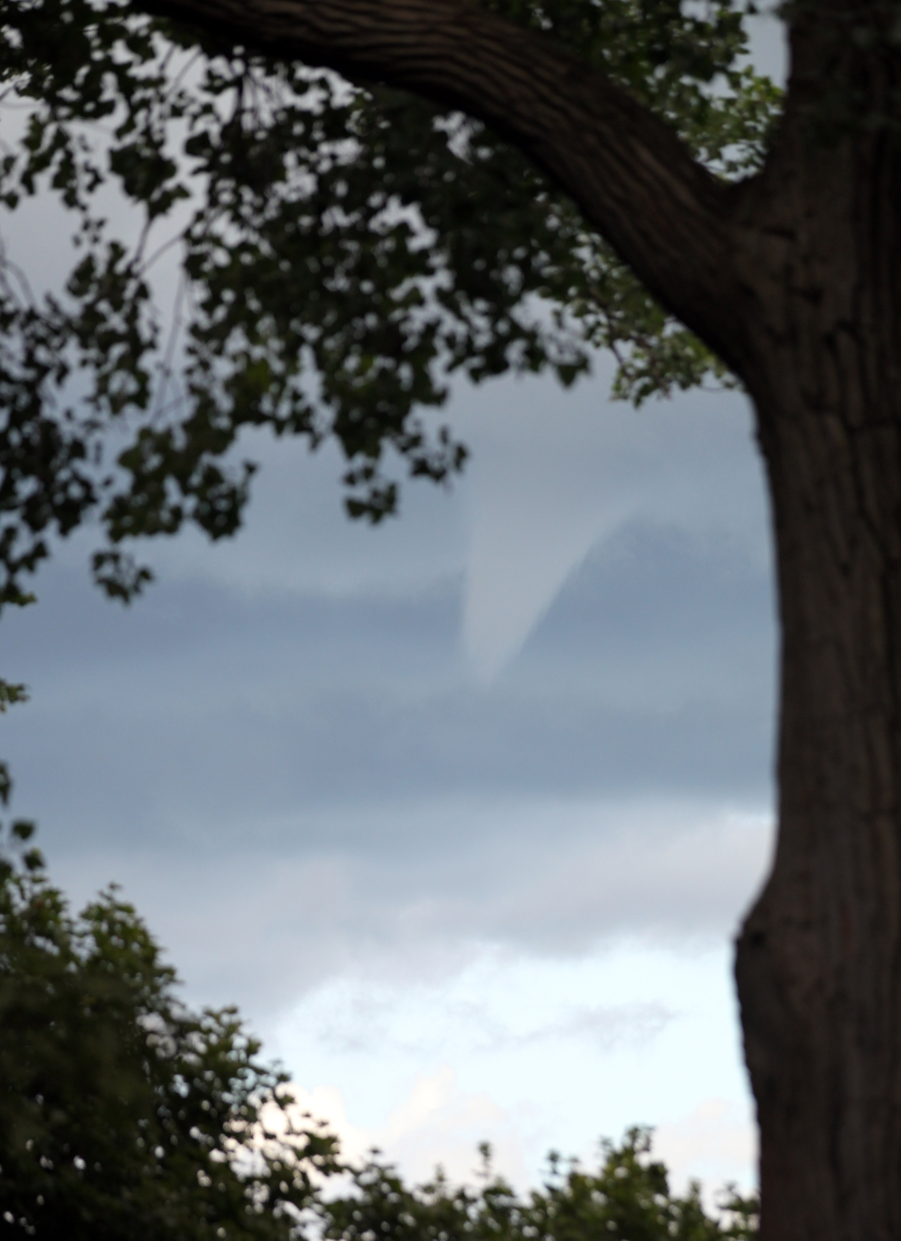 Waterspouts visible over Lake Erie, August 5, 2020 - cleveland.com