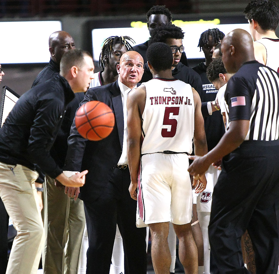 UMass Men's Basketball vs Duquesne 1/3/24 - masslive.com