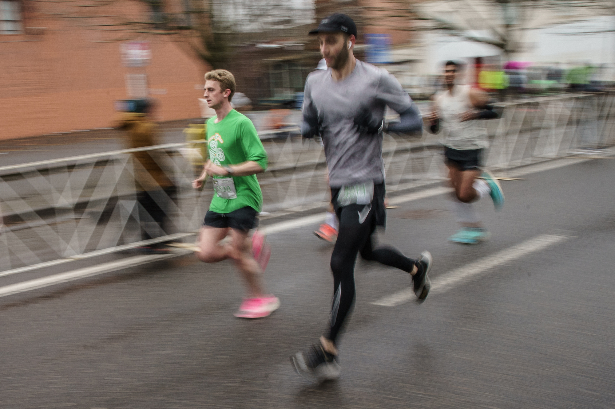 Portland’s 25th Shamrock Run brings 15,000 clad in green to the streets ...