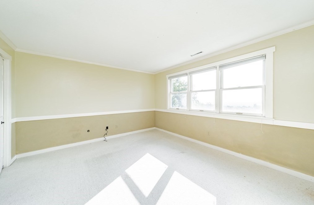 House of the Week: Wilbraham Mountain home offers sweeping views of ...