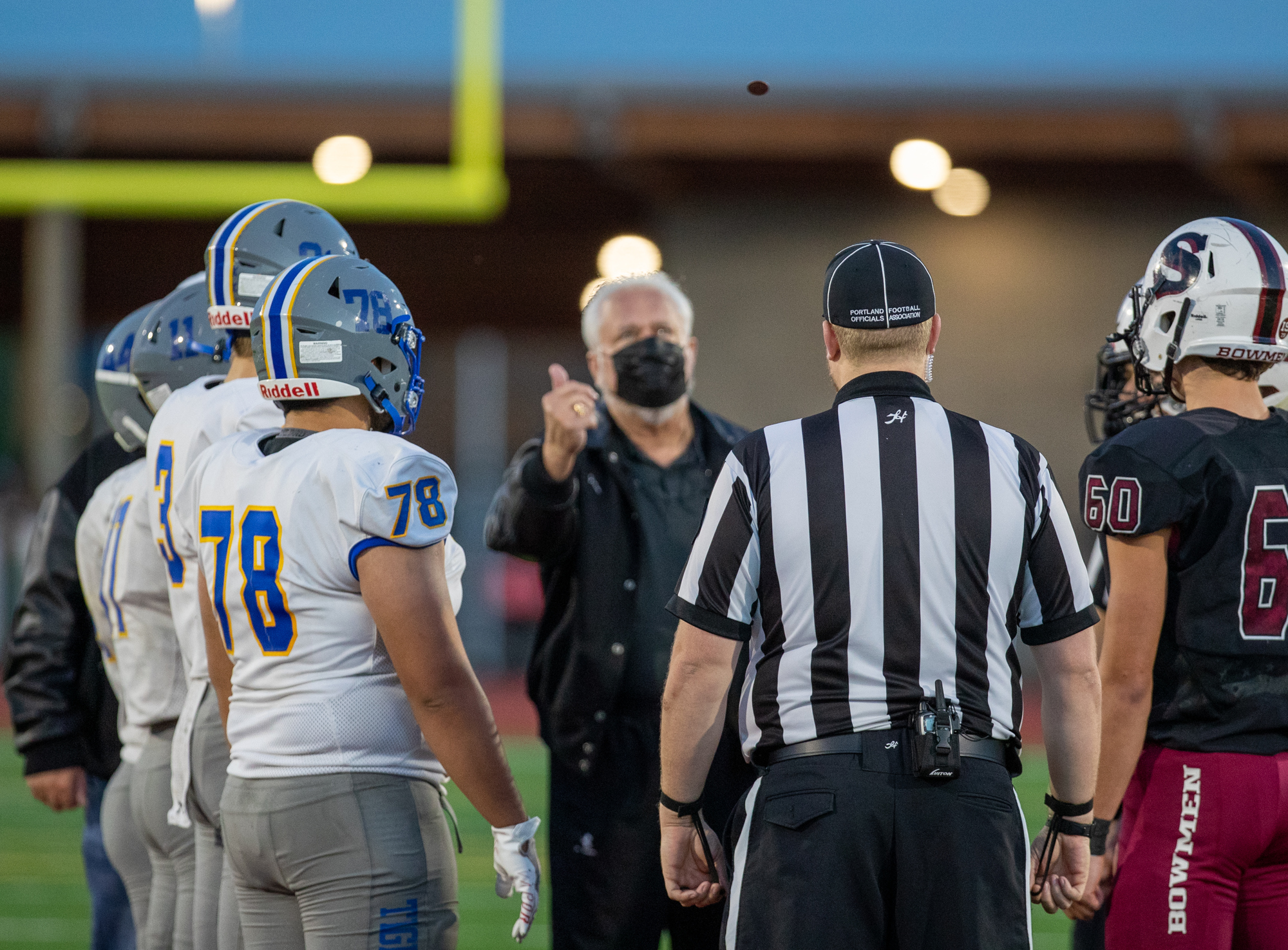 Oregon high school football: Newberg Tigers at Sherwood Bowmen ...