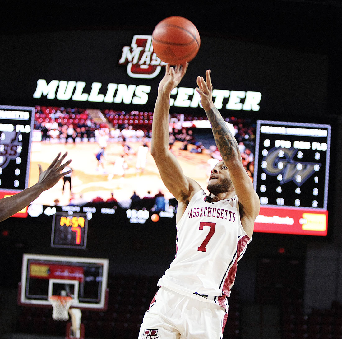UMass Men's Basketball vs George Washington 1/22/25 - masslive.com