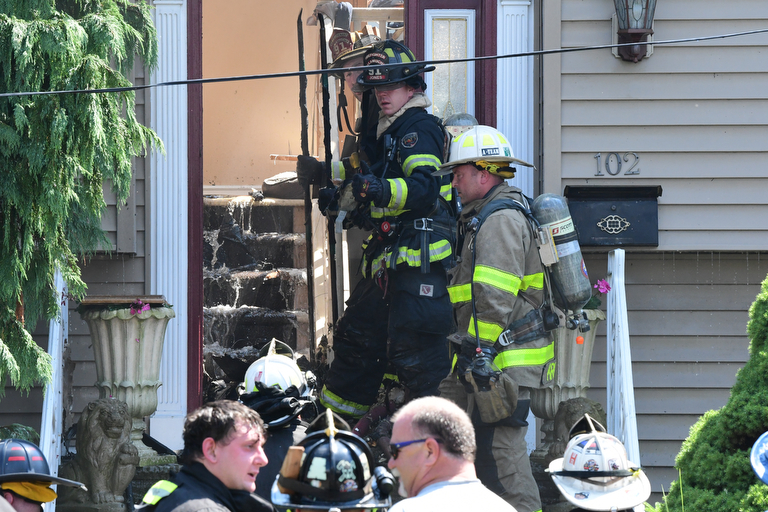 Hackettstown home gutted in afternoon fire - lehighvalleylive.com