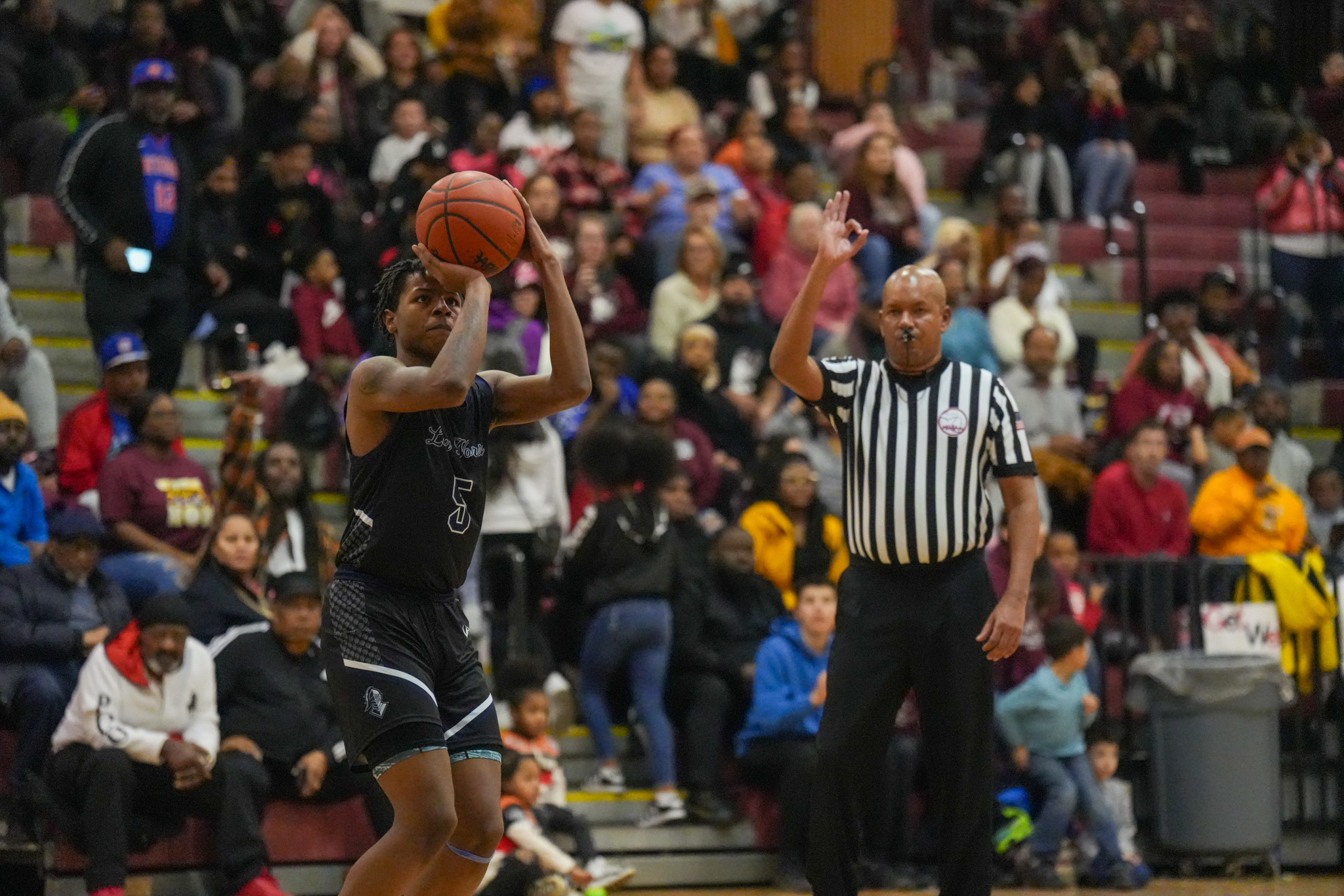 Loy Norrix takes on rival Kalamazoo Central in boys basketball - mlive.com