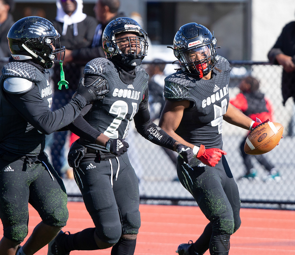 Harrisburg defeated Carlisle 36-7 in District 3-6A high school football ...