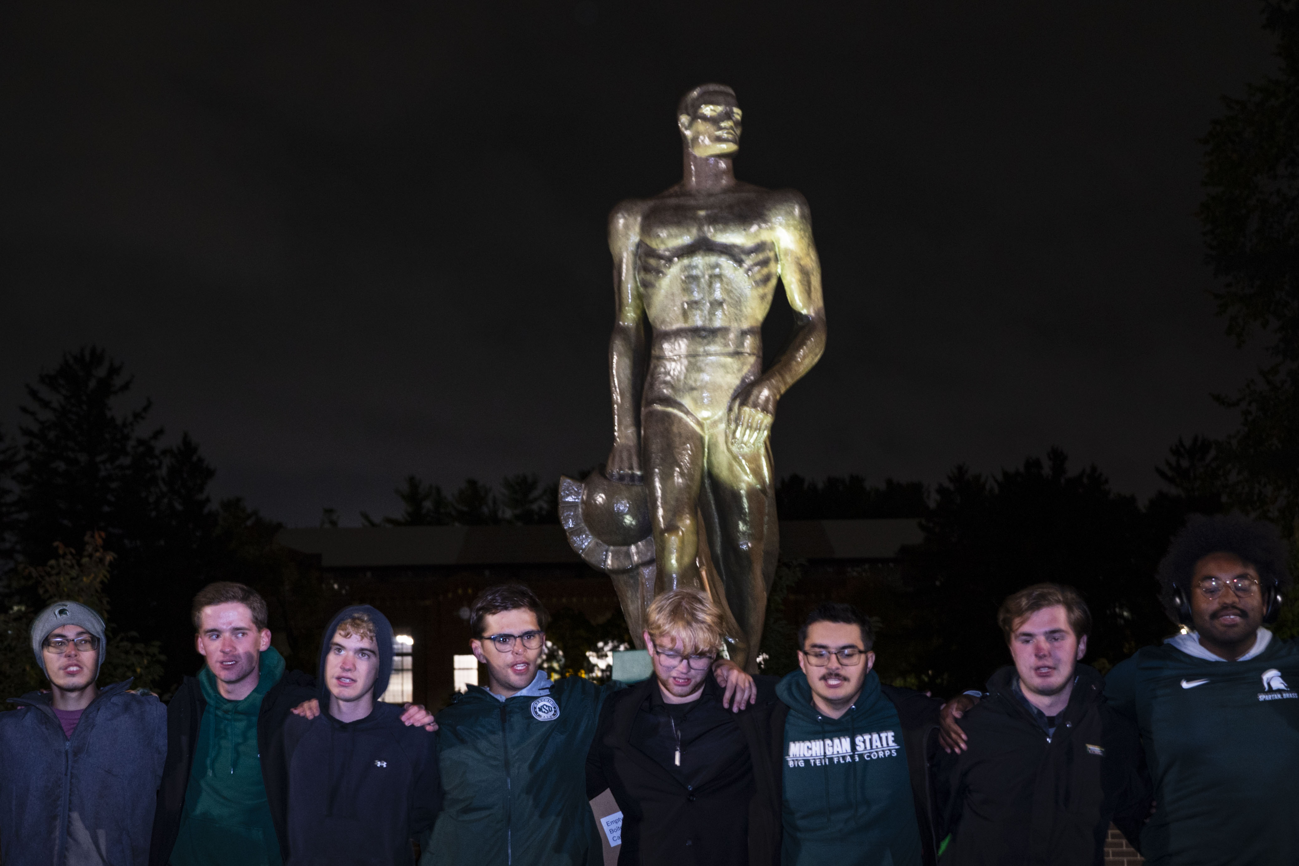 Michigan, MSU students "defend" university symbols ahead of rivalry ...
