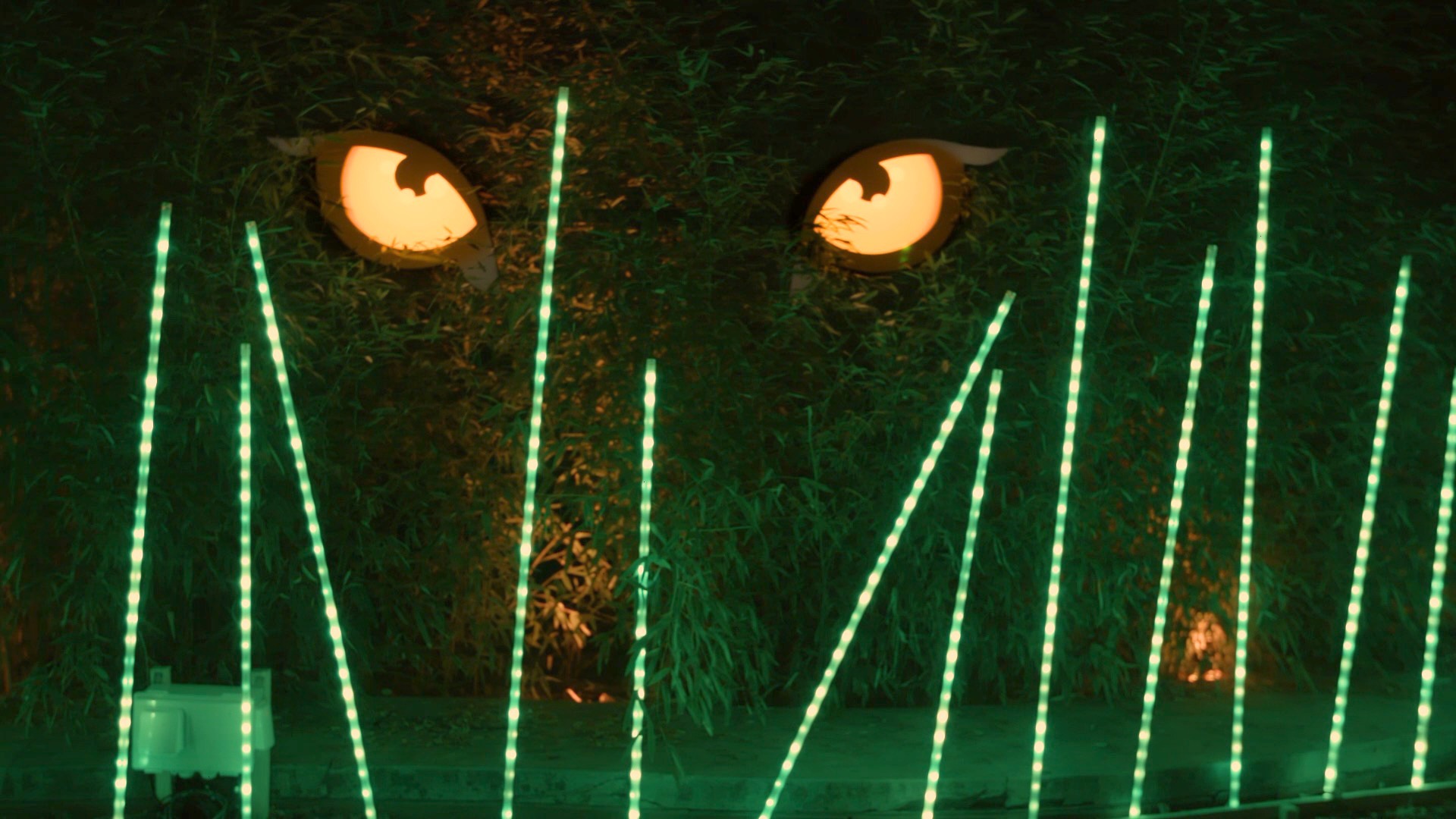 The Philadelphia Zoo LumiNature holiday 2022 light show - pennlive.com