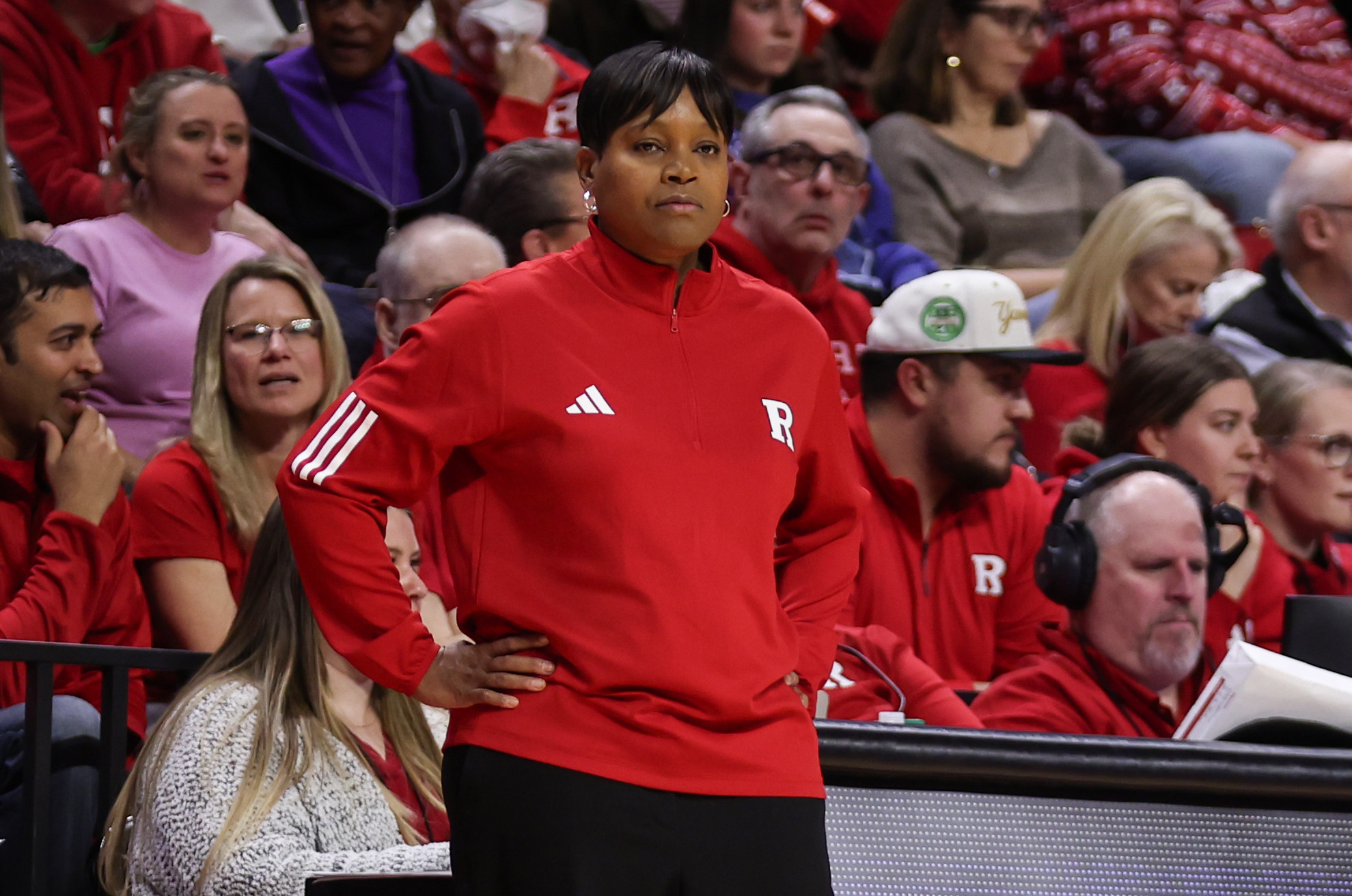 Superstar Caitlyn Clark leads Iowa to blowout win over Rutgers - nj.com
