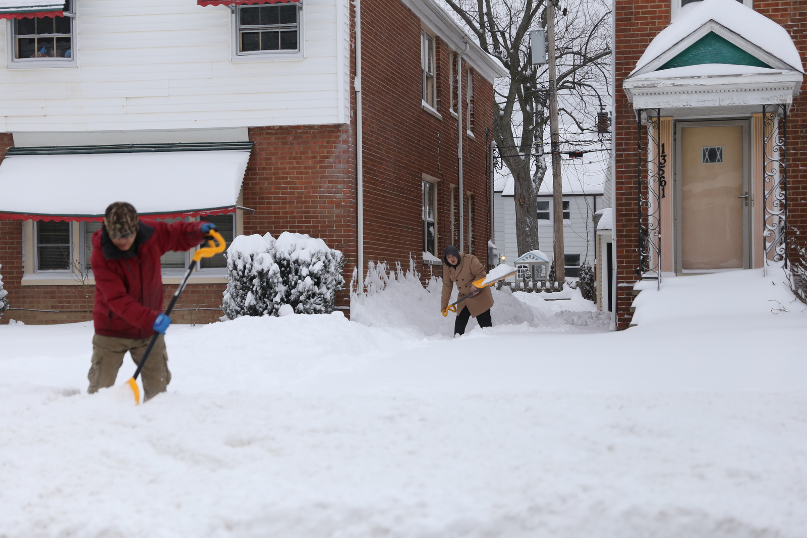 Heavy snowfall hits NE Ohio, Midwest - cleveland.com